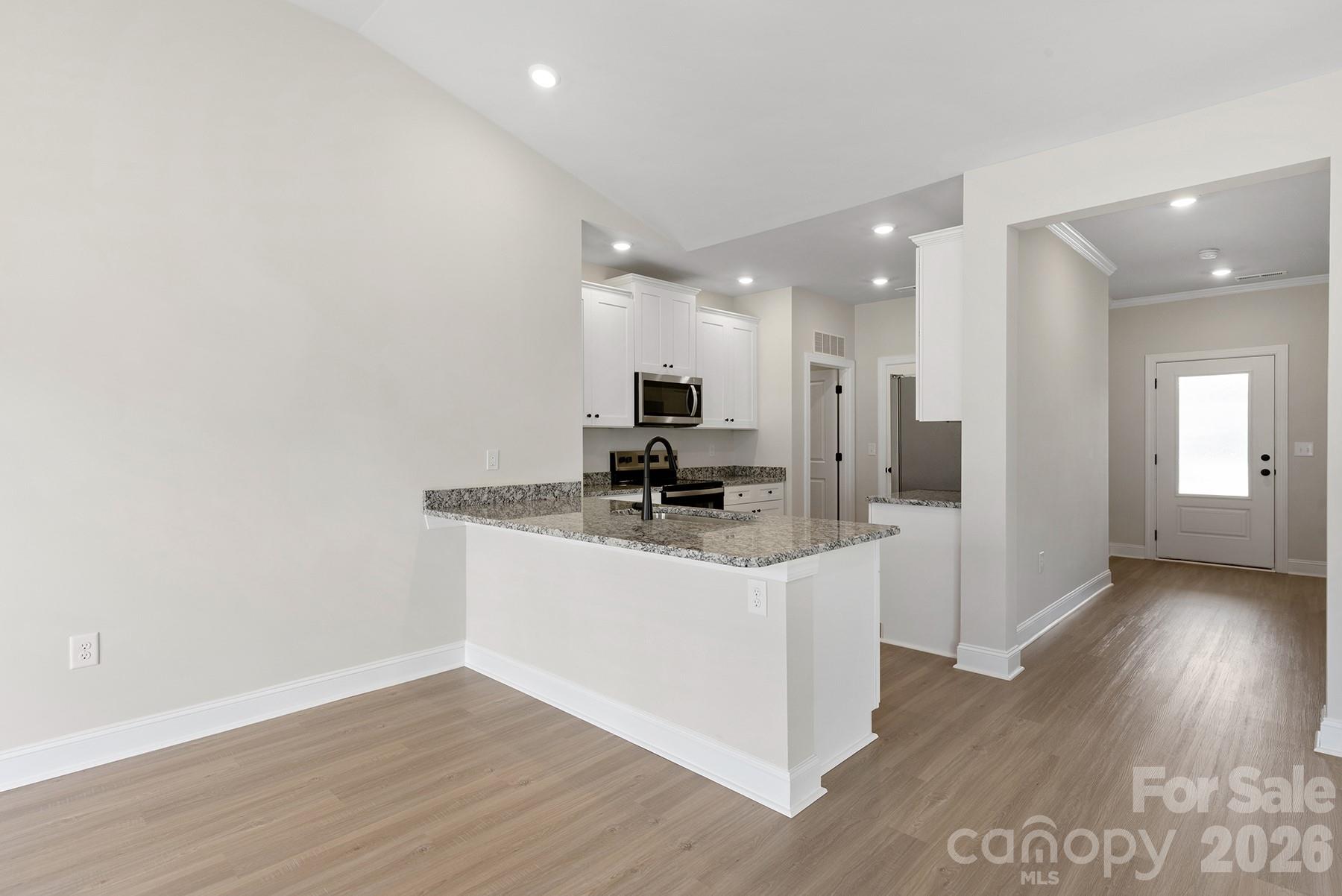 Photo 4 of 704 Willow Estates Drive, Shelby, NC