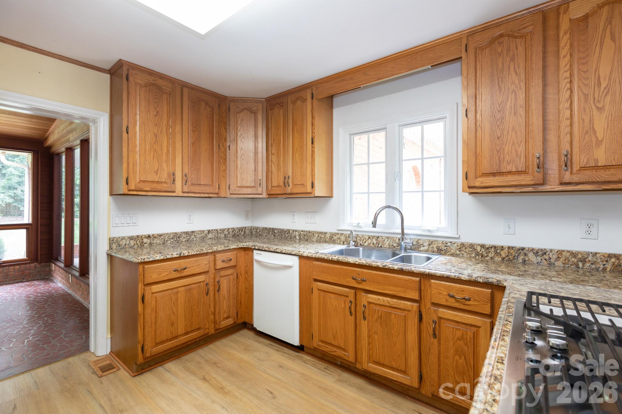 Photo 10 of 5511 Robinhood Road, Charlotte, NC