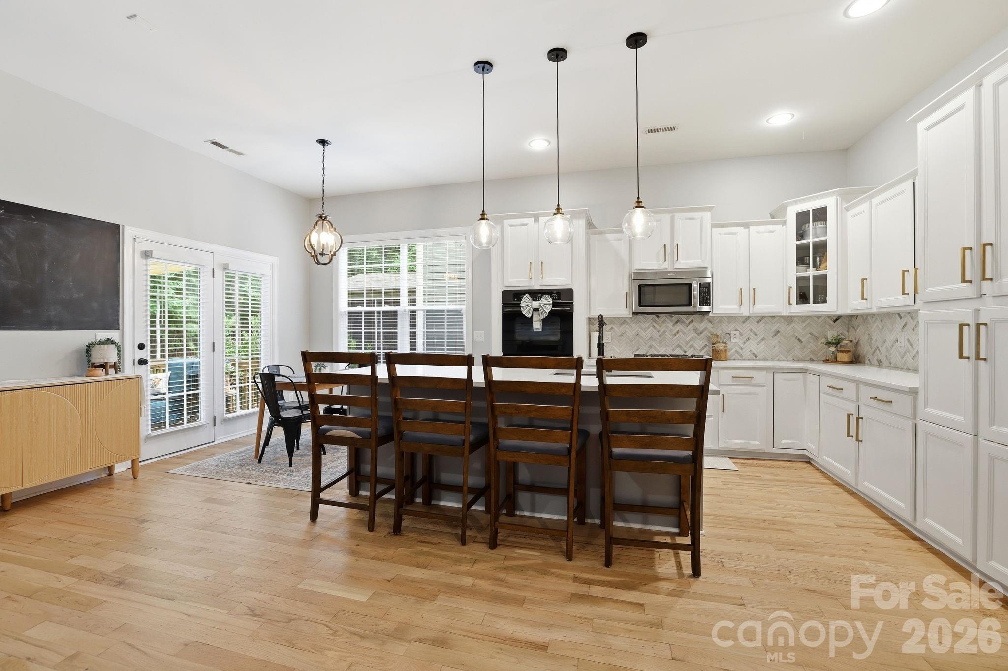 Photo 3 of 8636 Sagekirk Court, Charlotte, NC