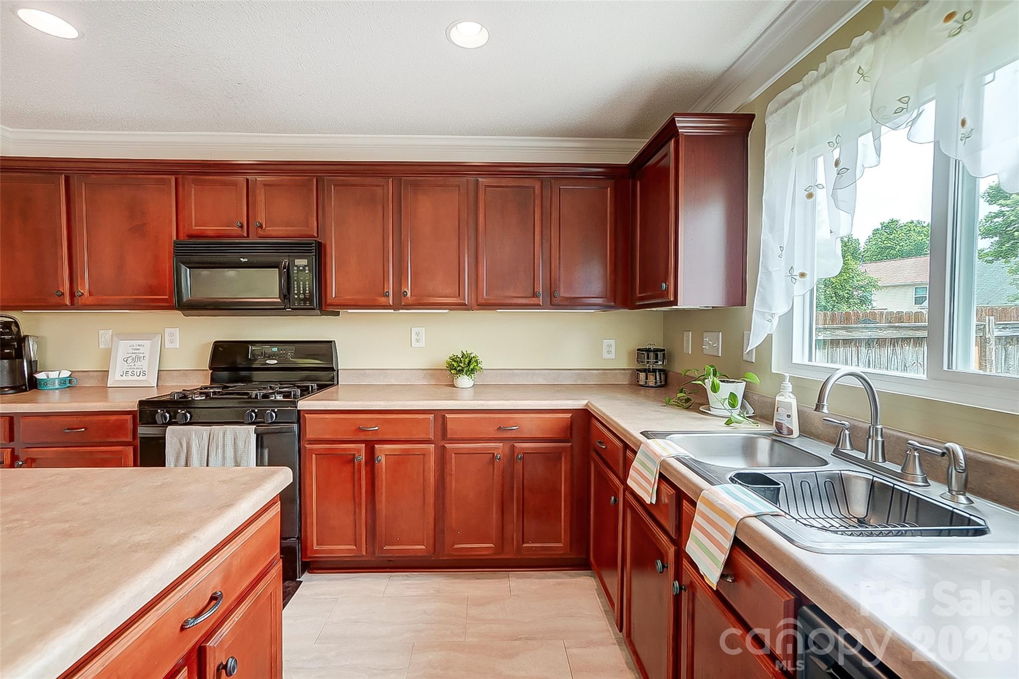 Home for sale at 2717 Markham Woods Court, Charlotte, NC — photo 16 of 35