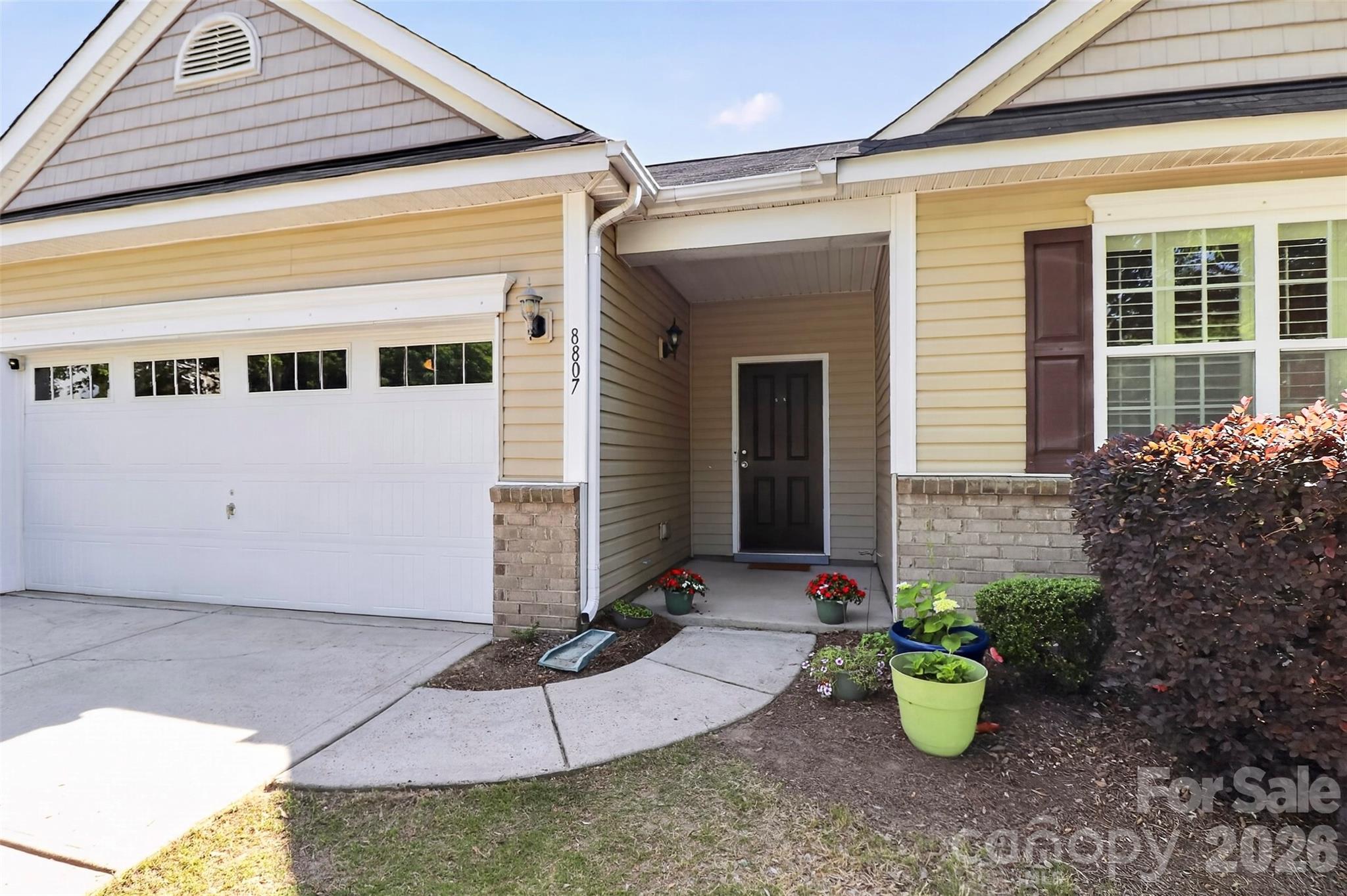 Photo 6 of 8807 Heartleaf Road, Charlotte, NC