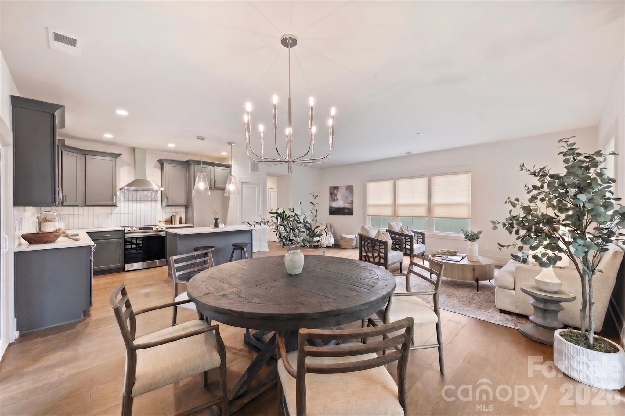 201 Coxe Avenue, Charlotte, NC - photo 6 of 21