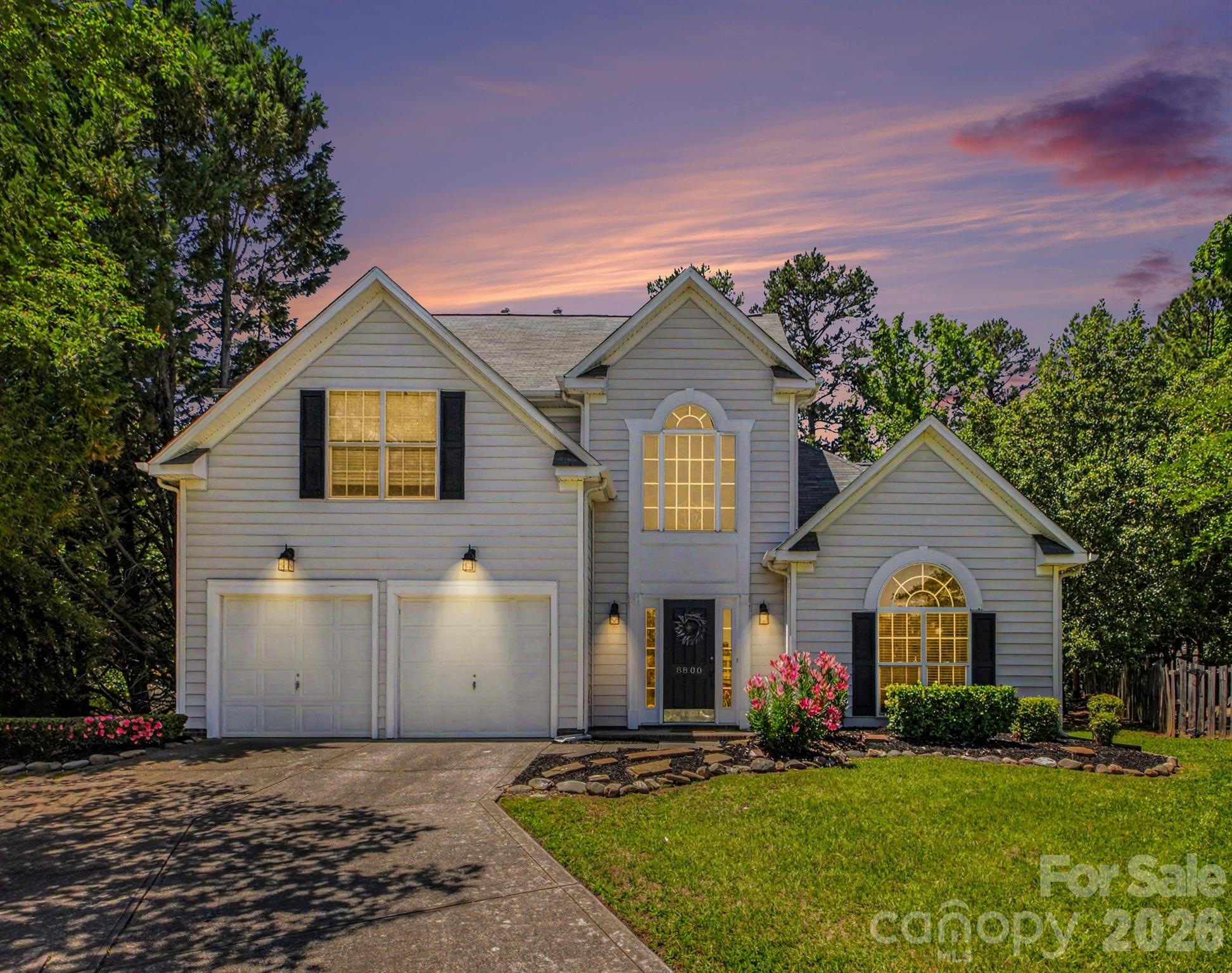 Photo 2 of 8800 Cavonnier Lane, Charlotte, NC