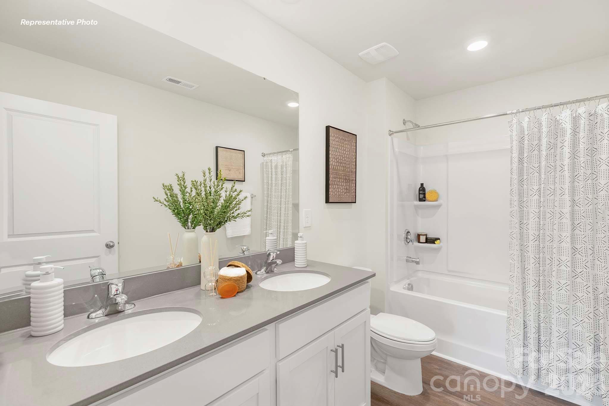 Photo 30 of 5121 Parker Forest Drive, Charlotte, NC