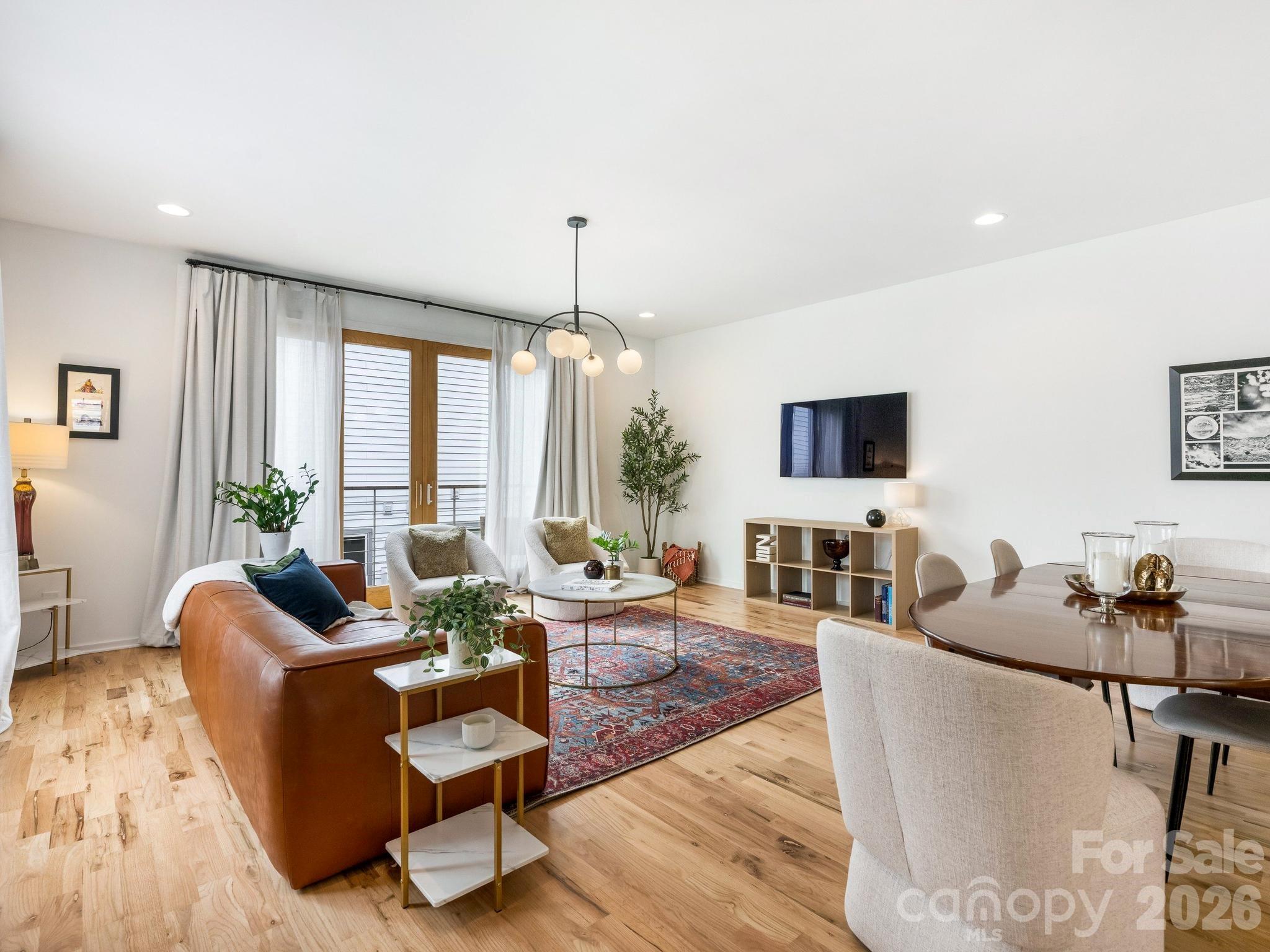 Photo 7 of 915 Westbrook Drive, Charlotte, NC