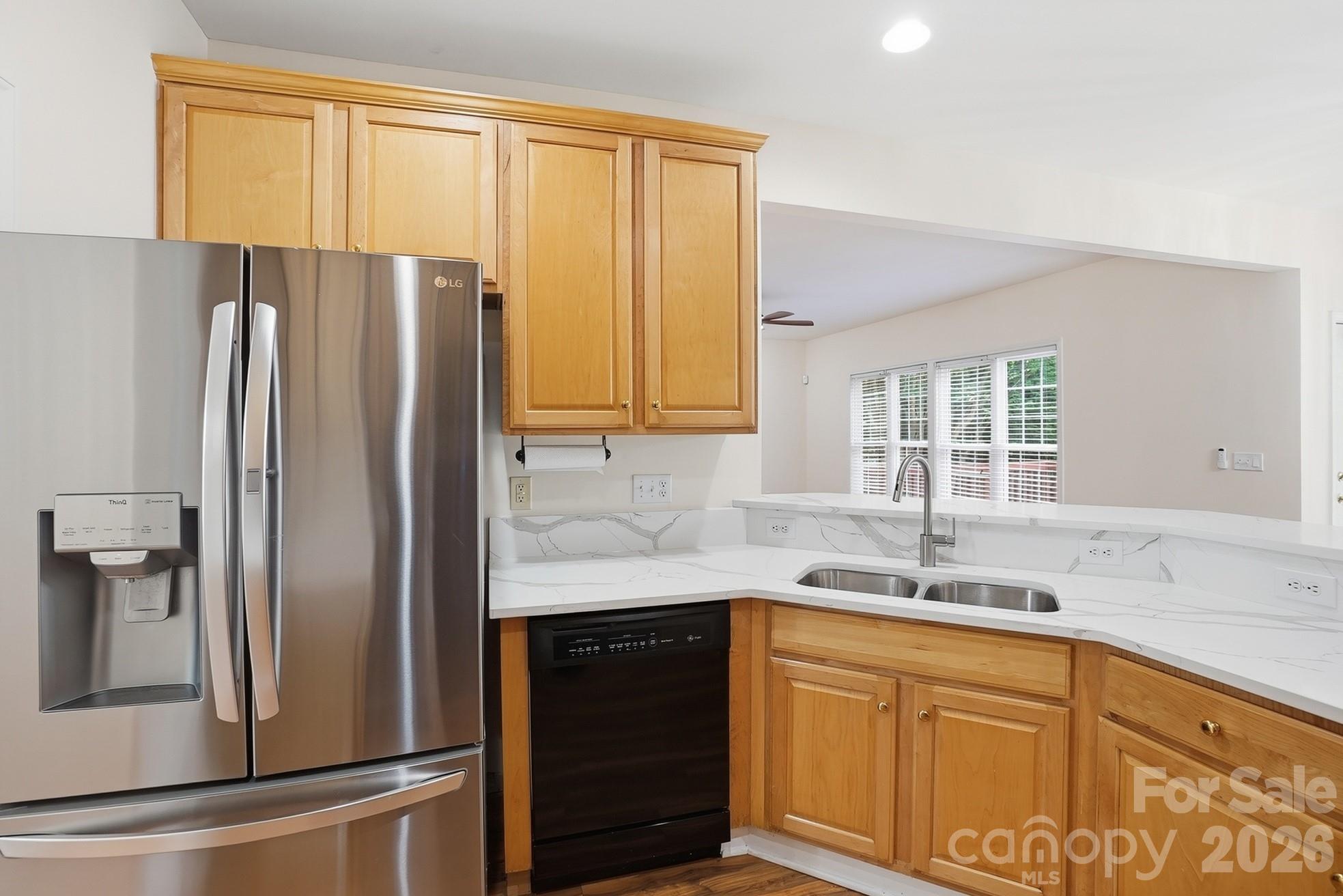 Photo 14 of 2940 Shady Reach Lane, Charlotte, NC