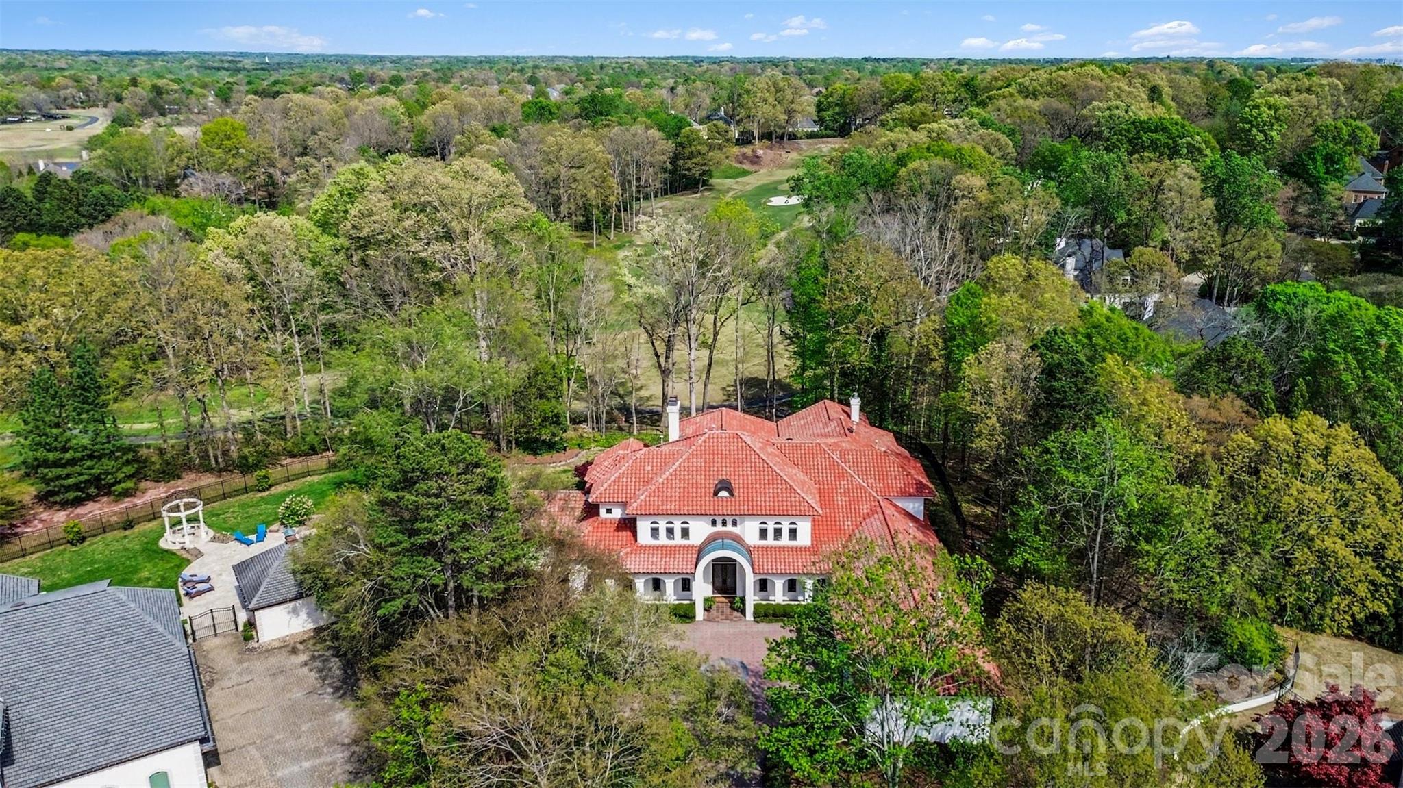 7225 Governors Row, Charlotte, NC - photo 2 of 49