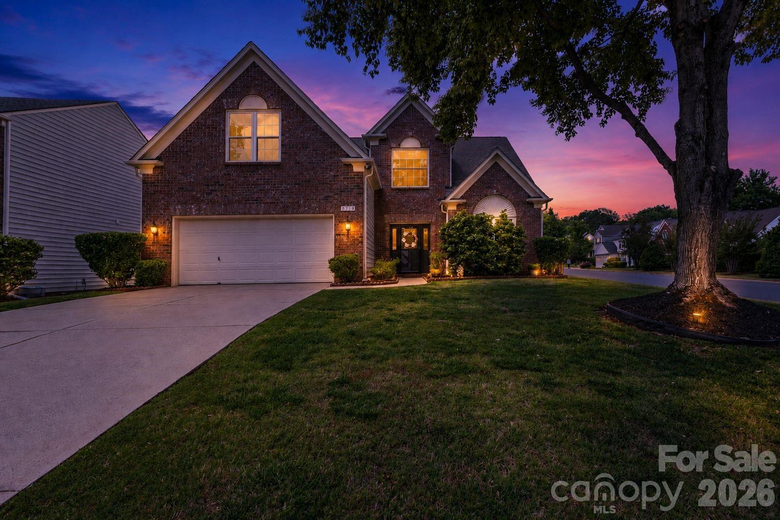 Photo 3 of 8719 Fieldcroft Drive, Charlotte, NC