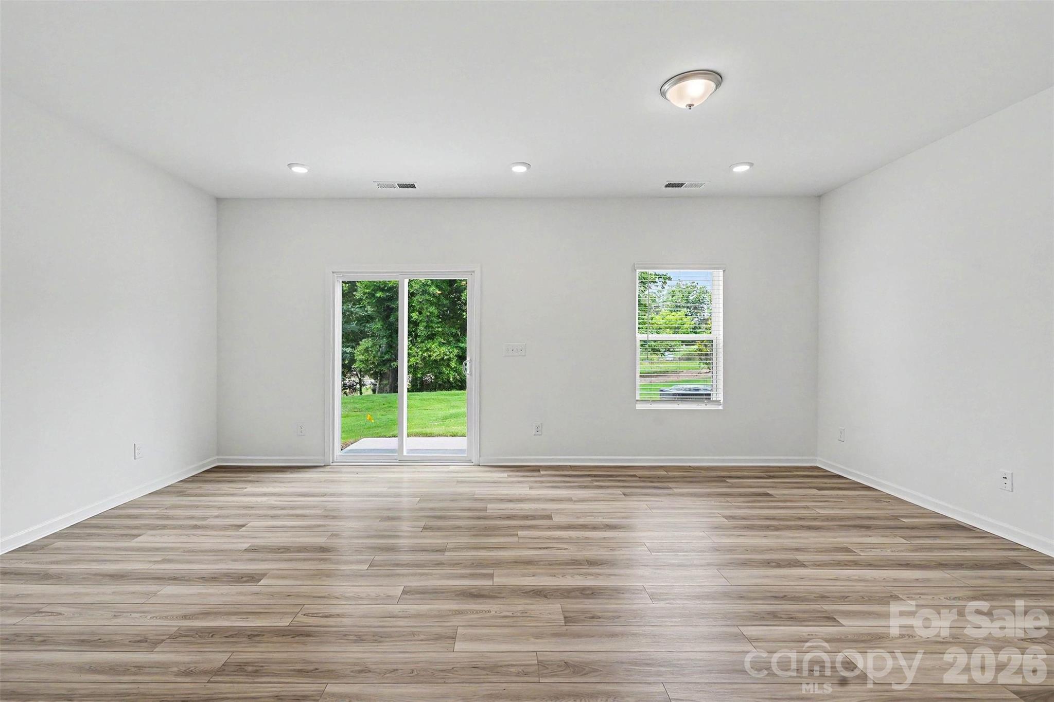 Photo 12 of 4035 Lawnview Drive, Charlotte, NC