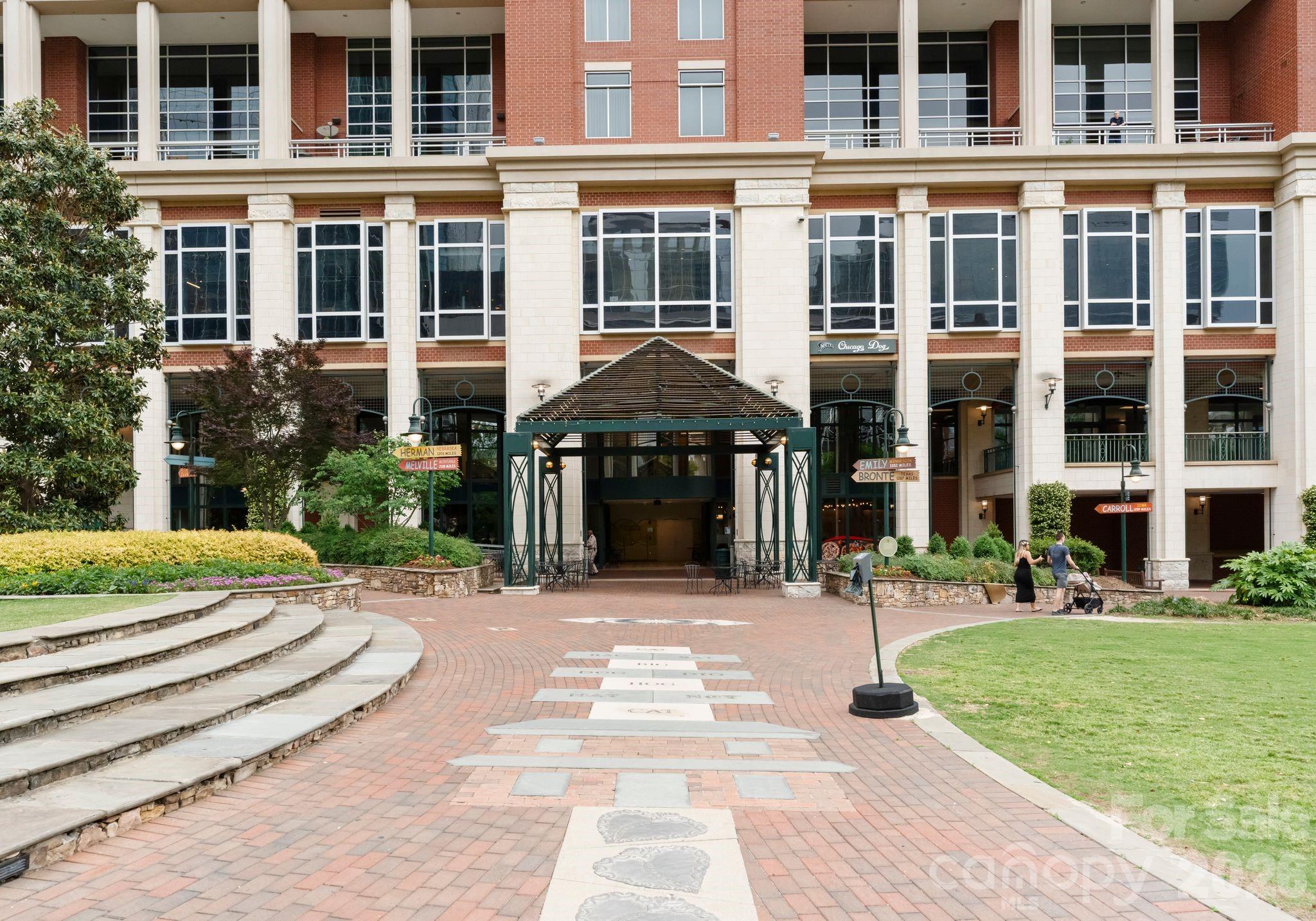 Photo 3 of 435 S Tryon Street904, Charlotte, NC