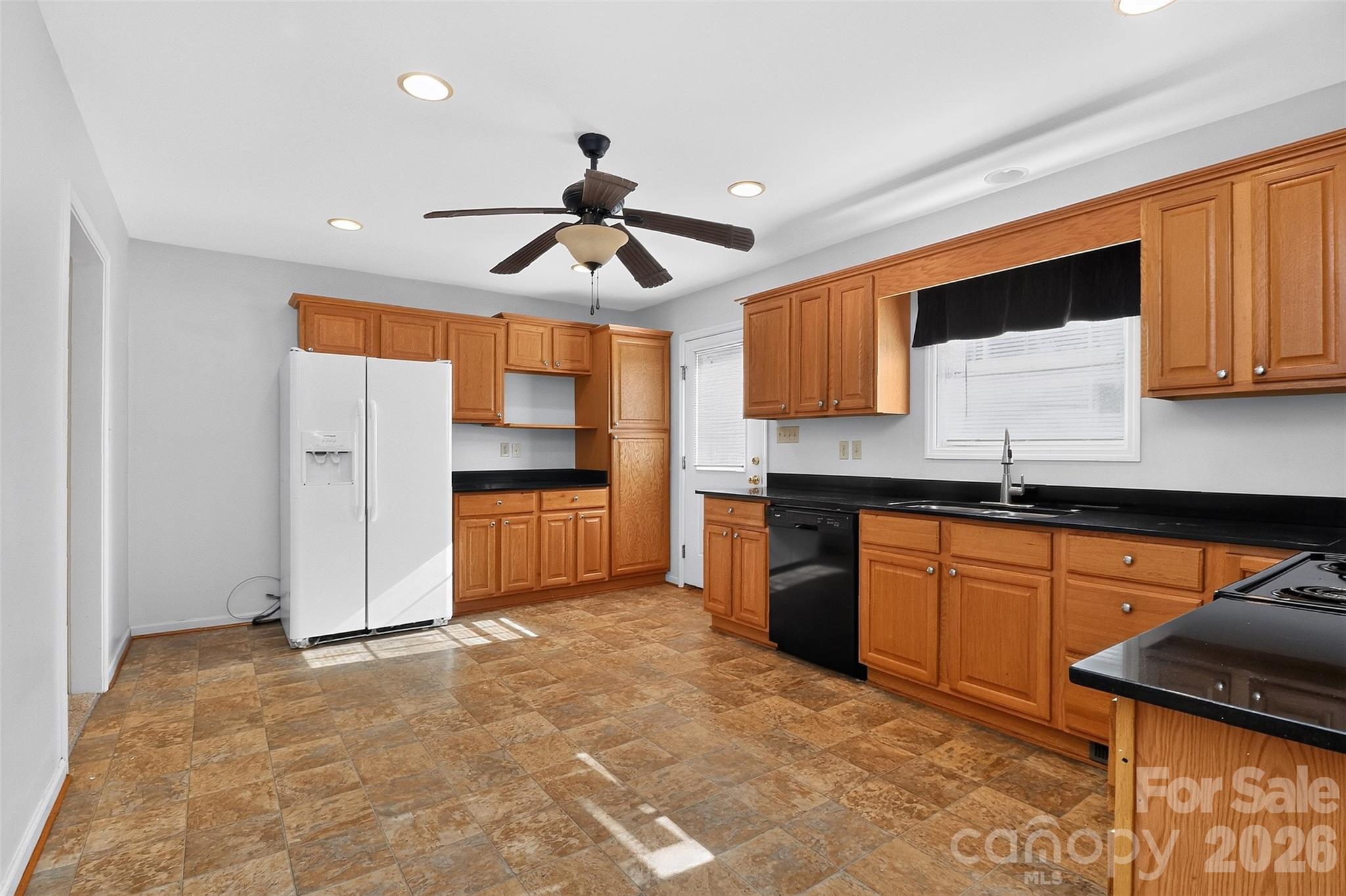 Photo 6 of 221 S Potter Road, Lancaster, SC