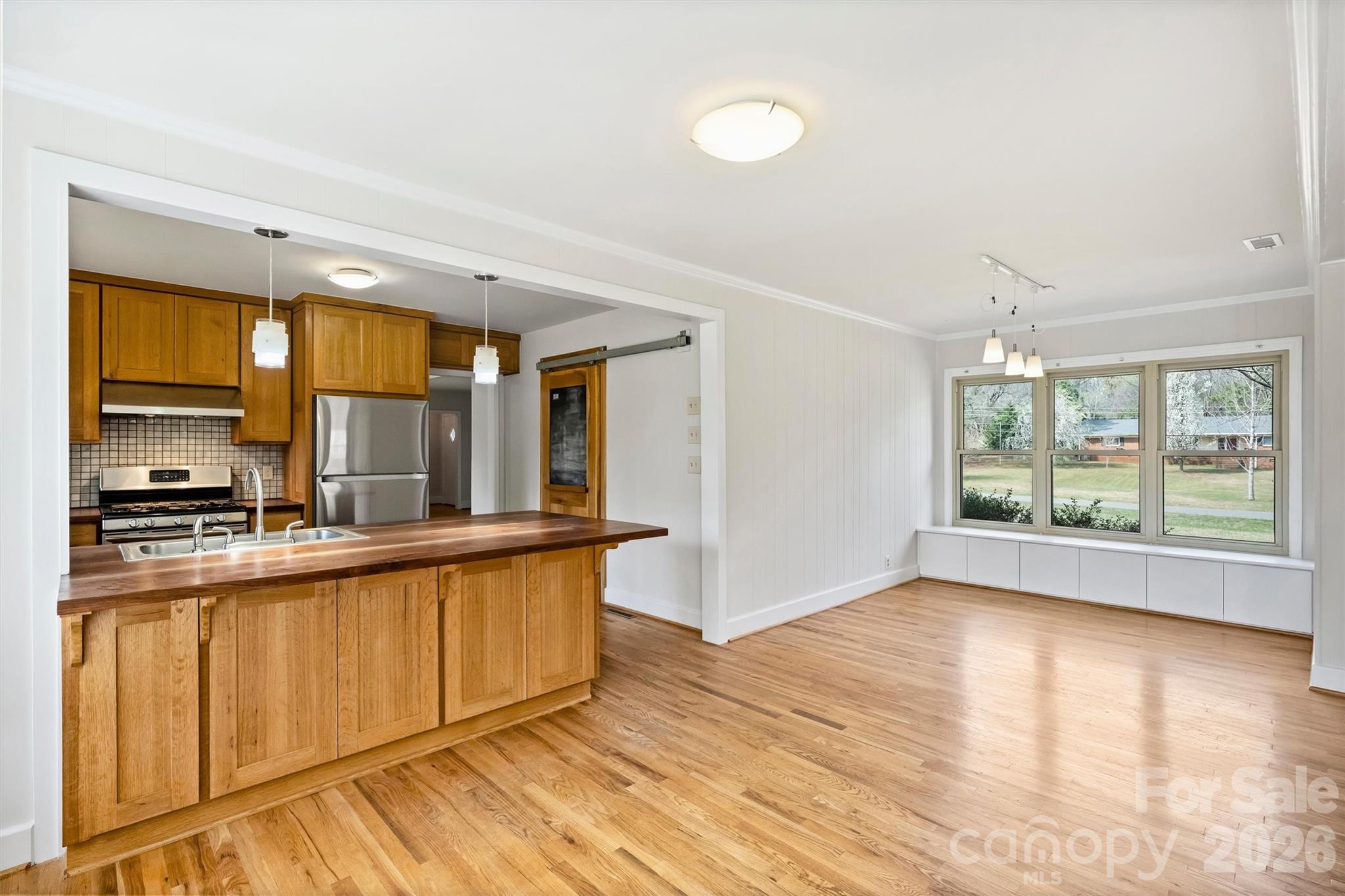 Photo 11 of 9436 Glen Brook Drive, Charlotte, NC