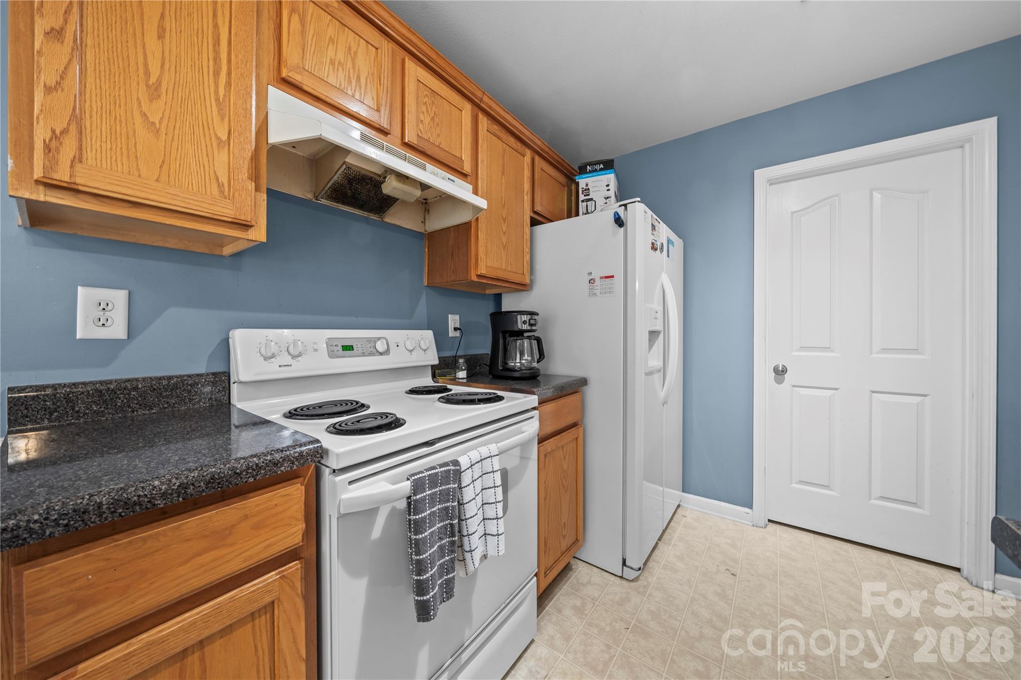 Photo 12 of 5041 Wallace Creek Lane, Charlotte, NC