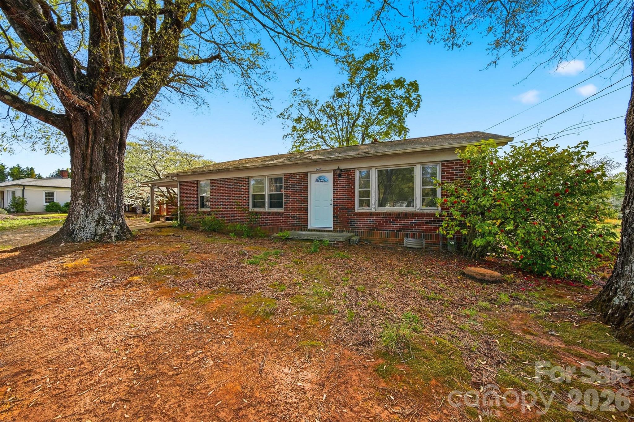 2610 20th Street Lane NE, Hickory, NC - photo 2 of 36