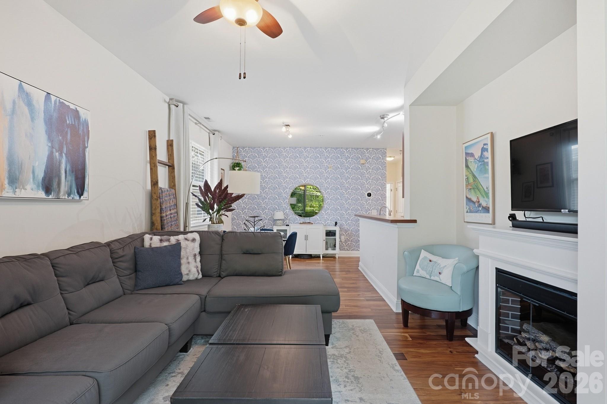 Photo 5 of 1308 Kenilworth Avenue430, Charlotte, NC