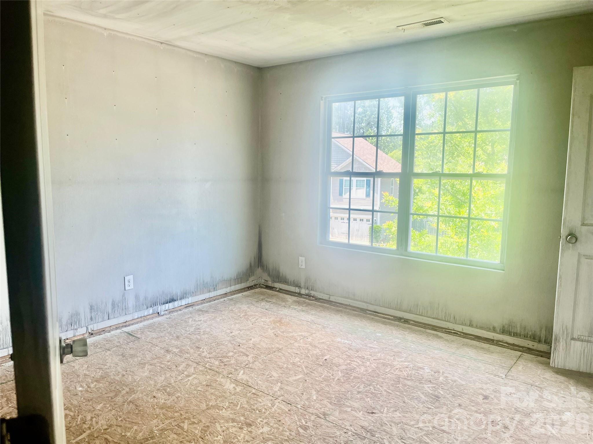 Photo 14 of 1821 Swan Drive, Charlotte, NC