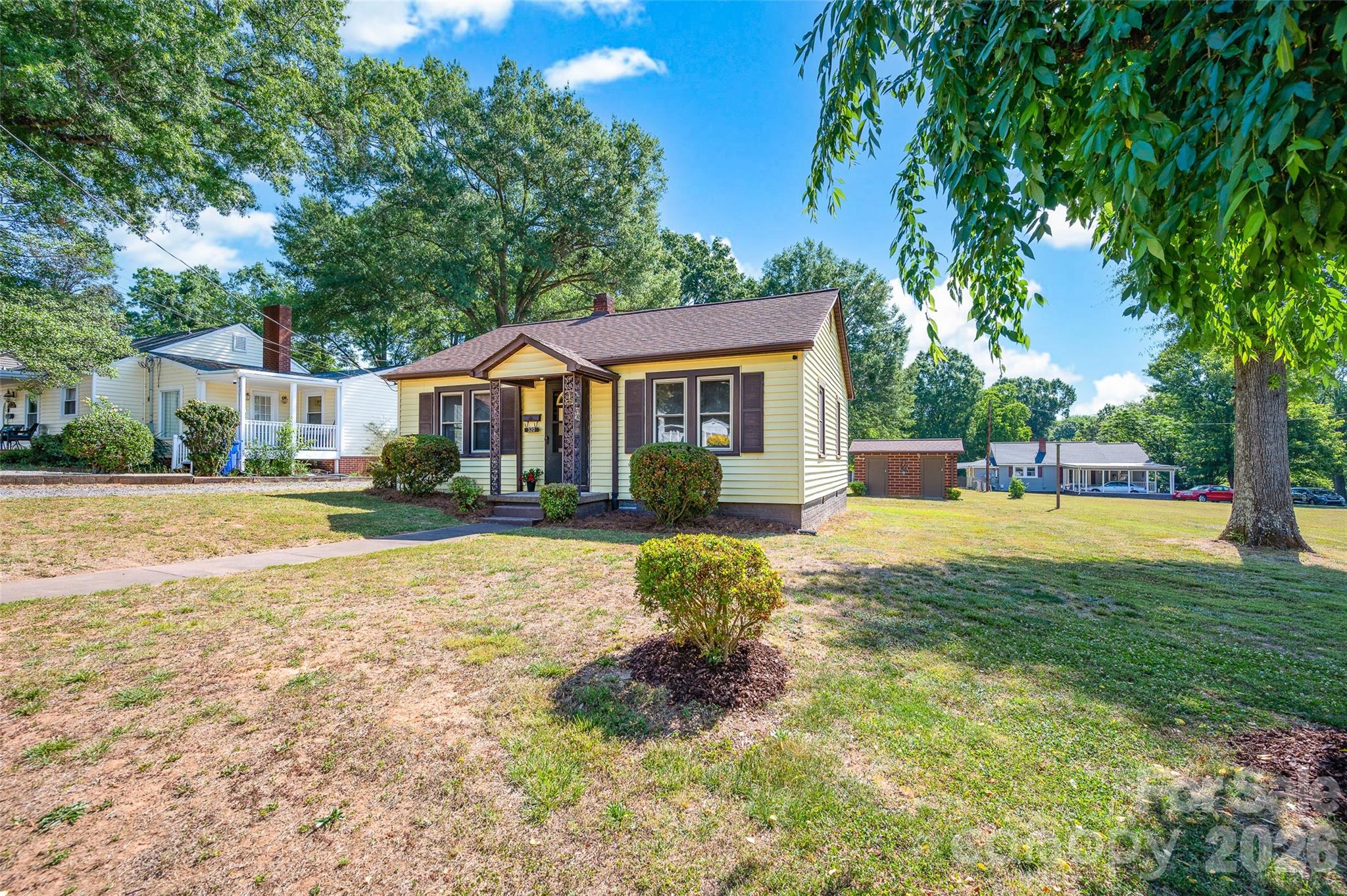 Photo 3 of 320 Cook Street, Mooresville, NC