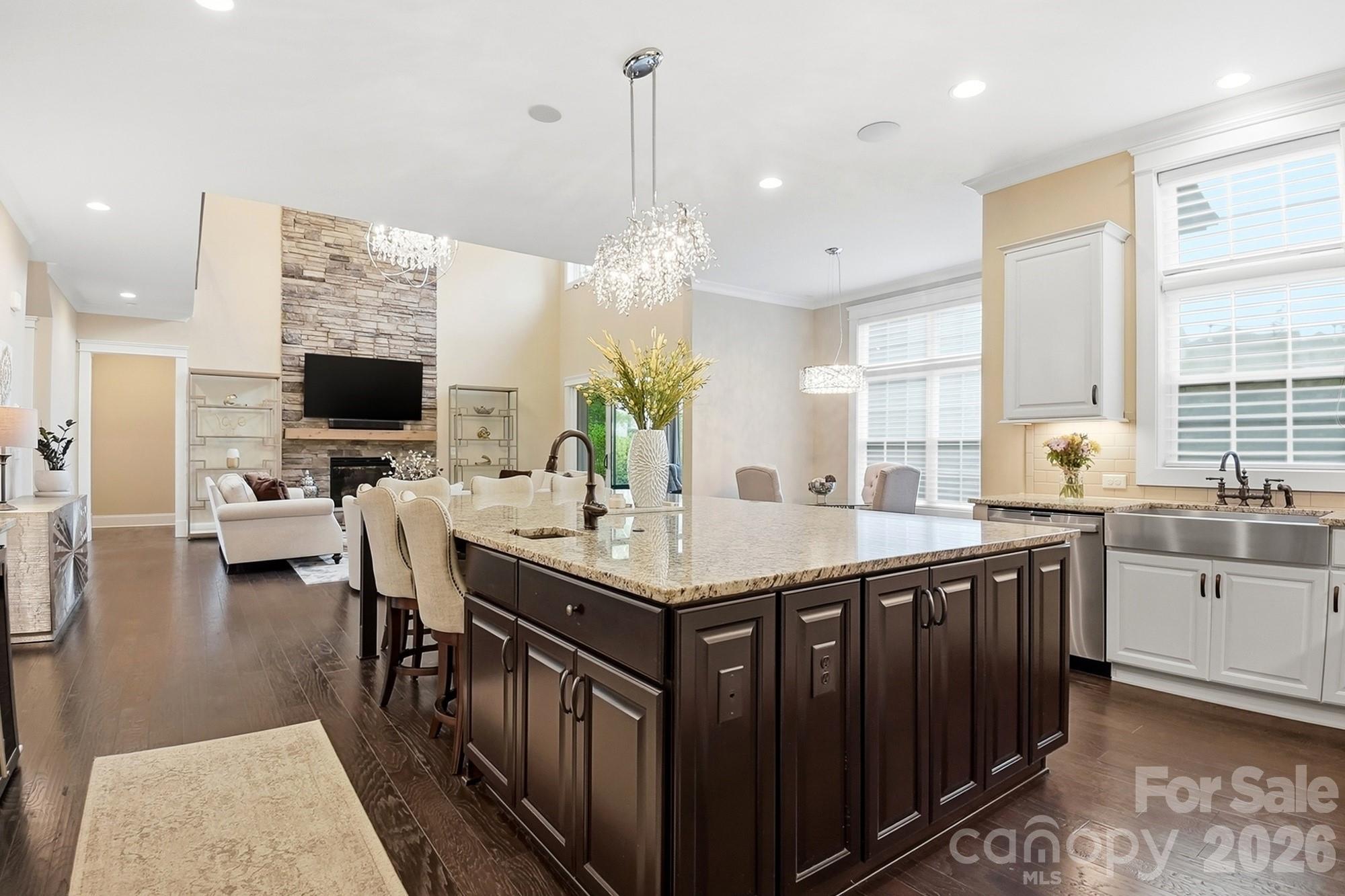 Photo 9 of 7626 Deerfield Manor Drive, Charlotte, NC
