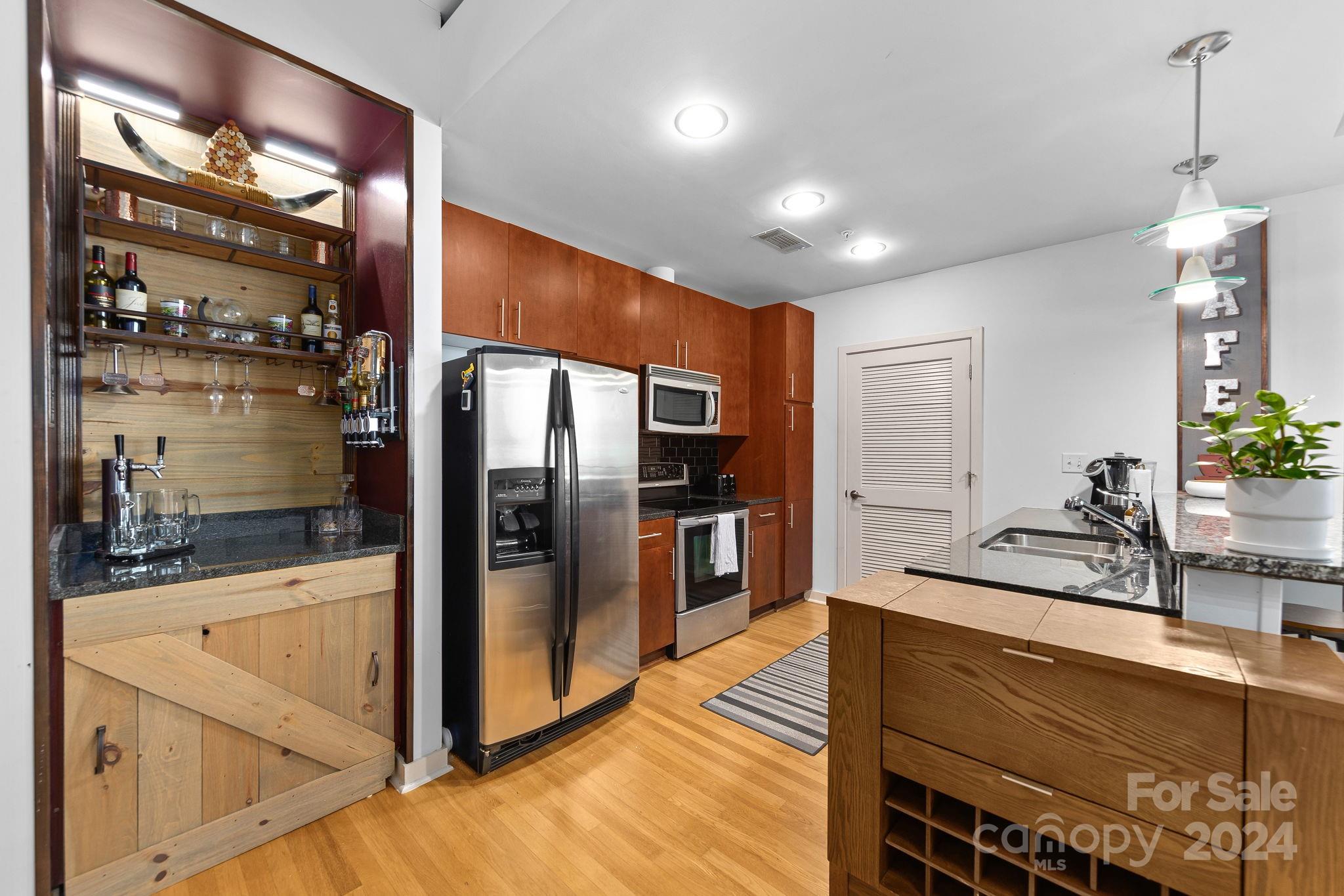 Photo 4 of 210 N Church Street2513, Charlotte, NC