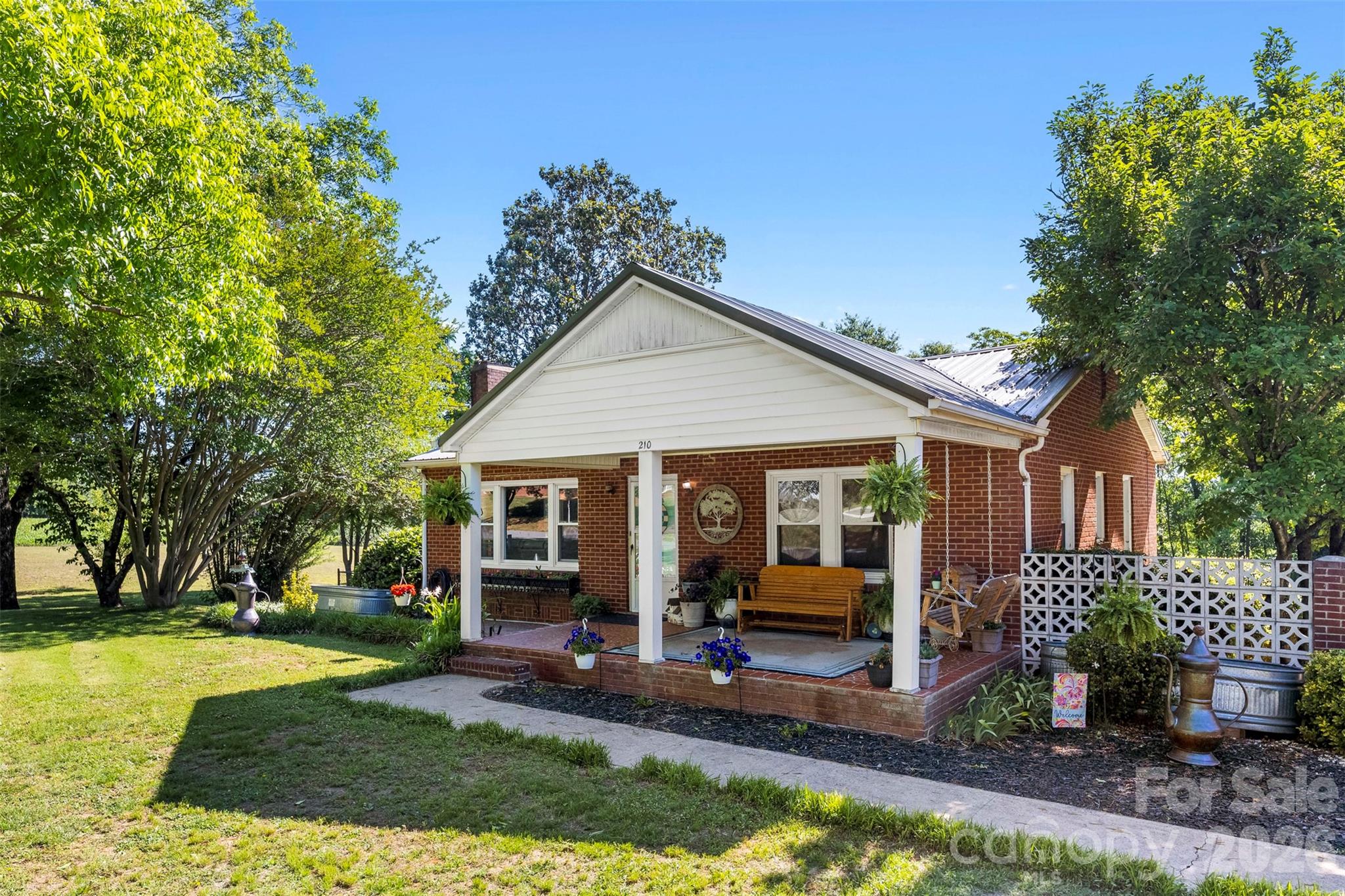 210 Stockton Street, Shelby, NC - photo 4 of 38
