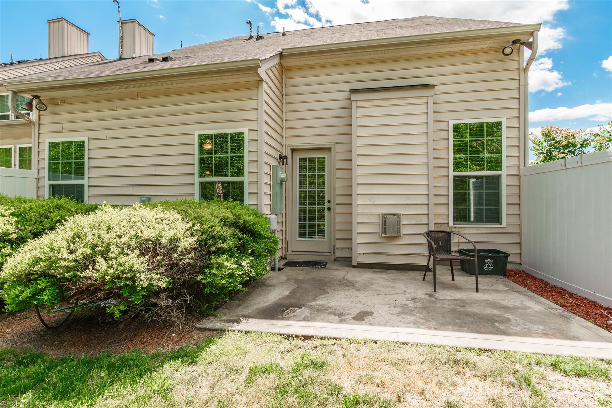 Photo 30 of 9622 Springholm Drive, Charlotte, NC