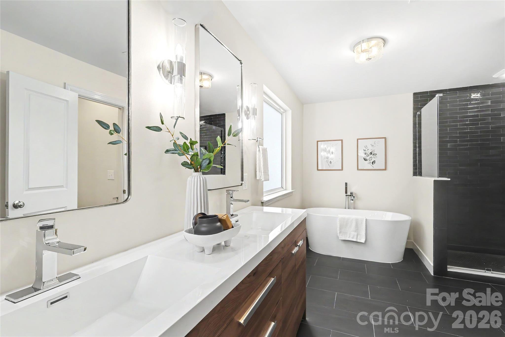 Home for sale at 3834 Moultrie Street, Charlotte, NC — photo 27 of 38