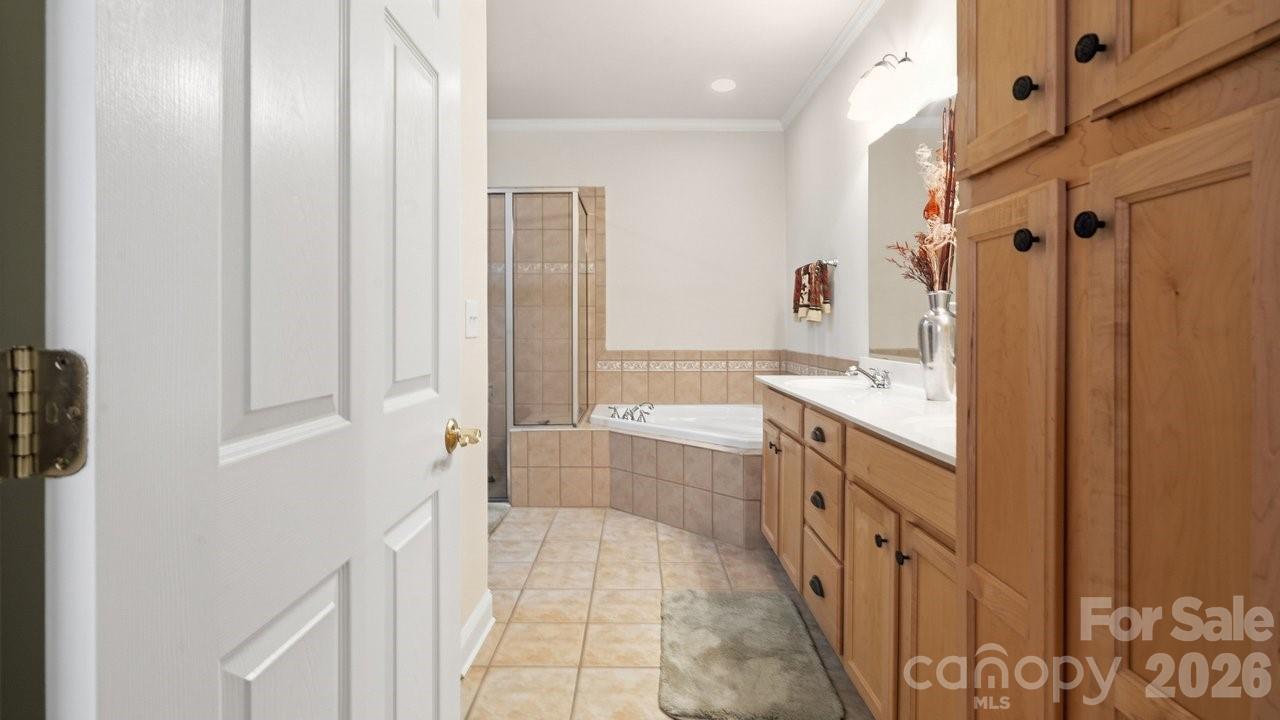 Photo 33 of 2820 Summer Valley Court, Charlotte, NC