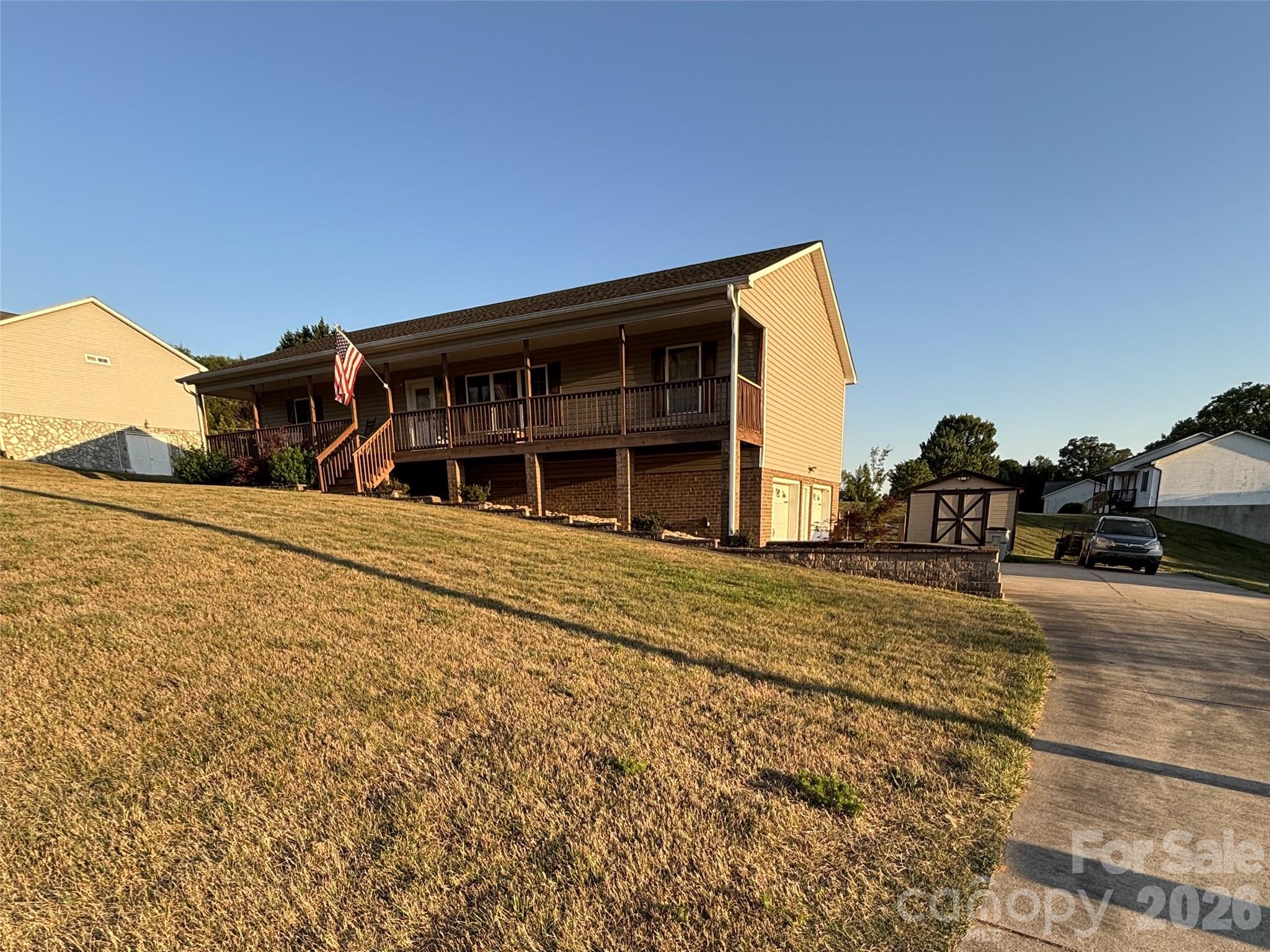2311 Merts Way, Hudson, NC - photo 4 of 32