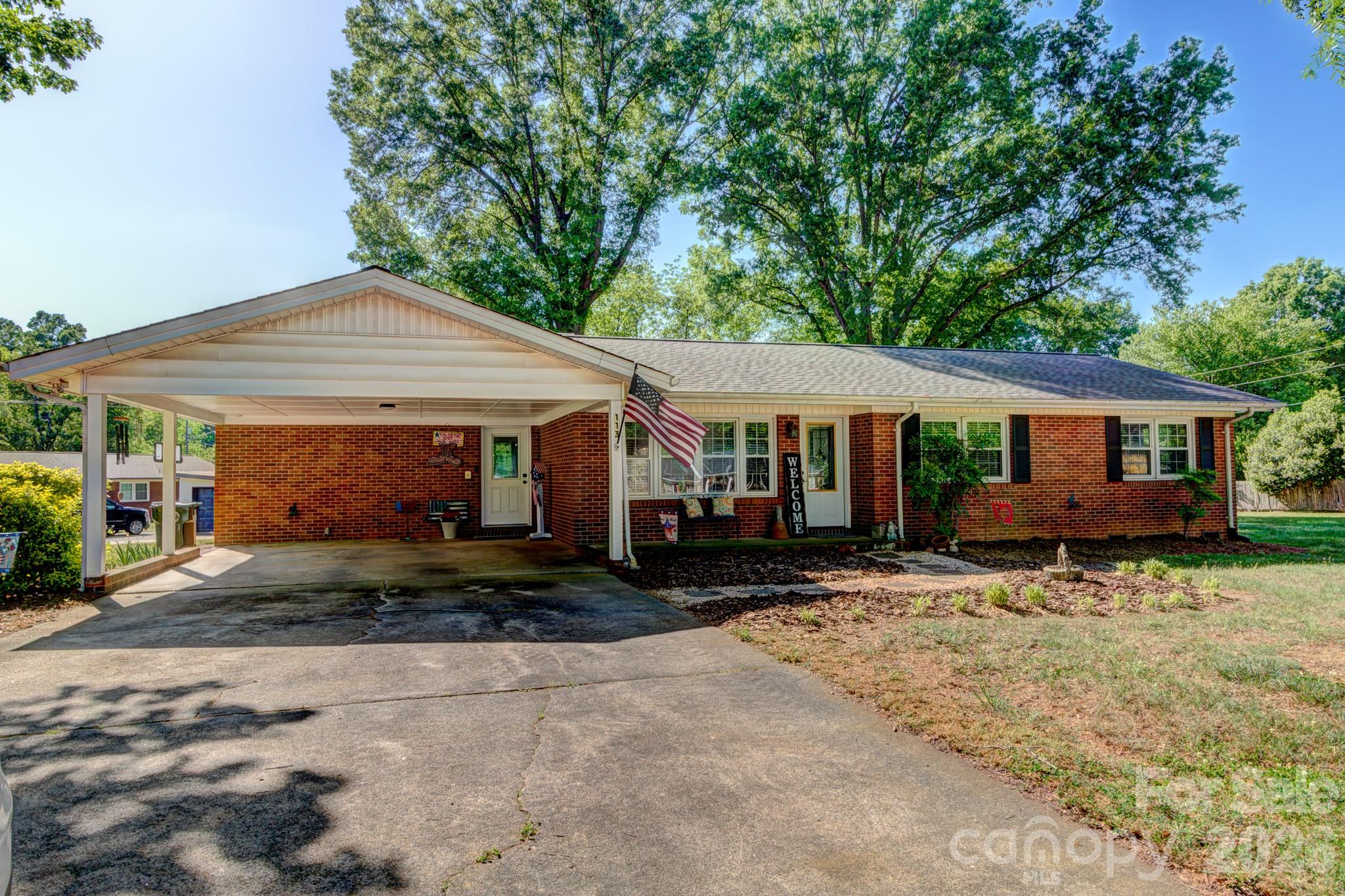 Photo 2 of 113 Delview Drive, Cherryville, NC