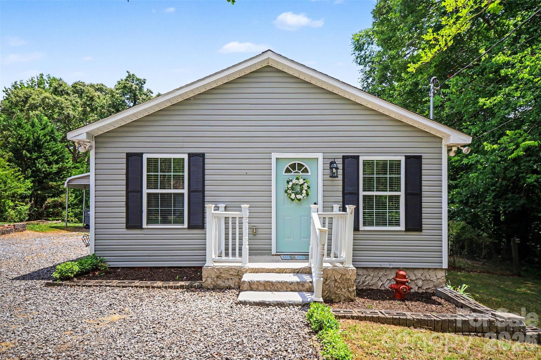 313 Oakland Avenue, Belmont, NC - photo 2 of 28