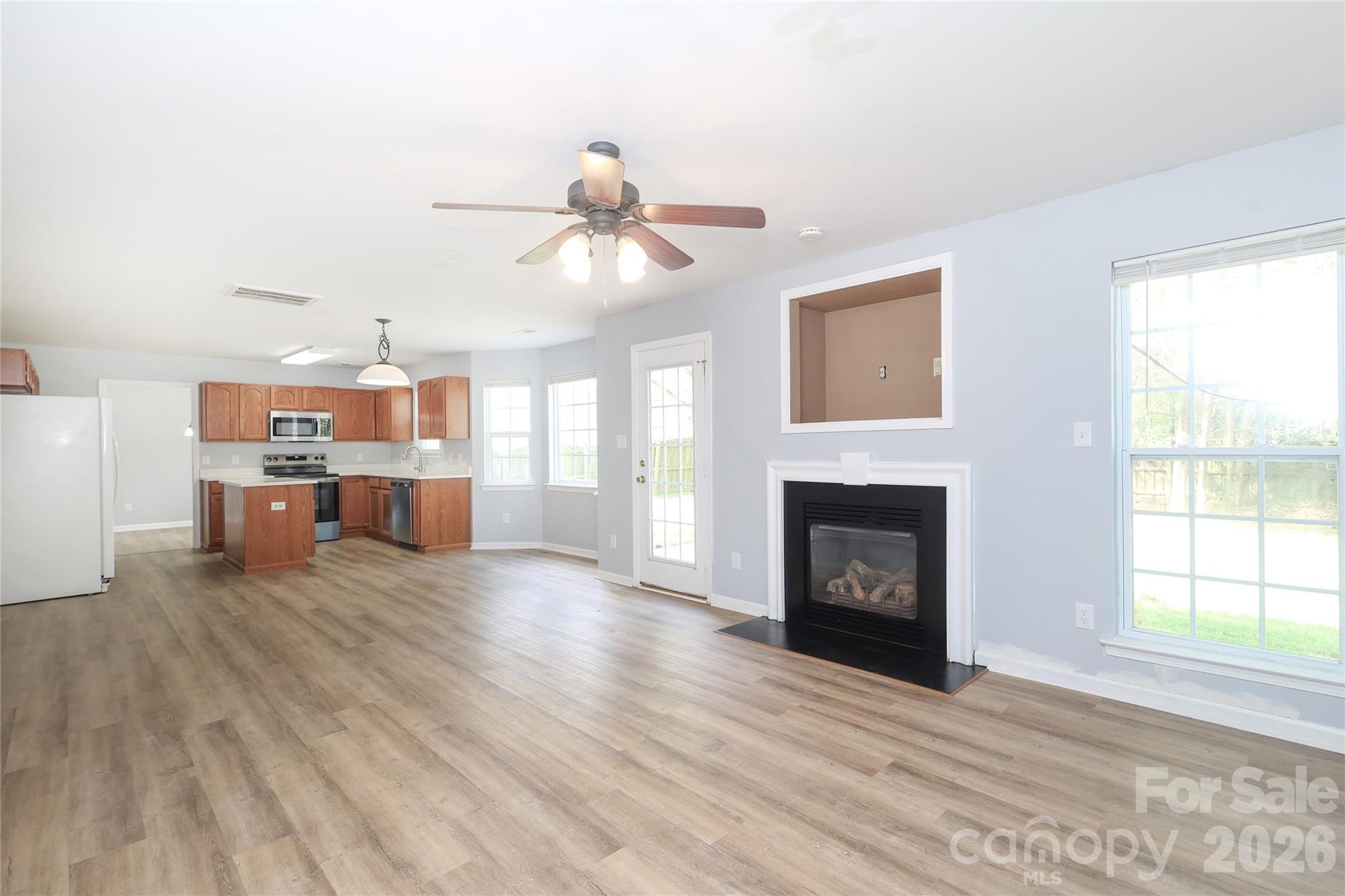 10910 Elm Bend Drive, Charlotte, NC - photo 12 of 41