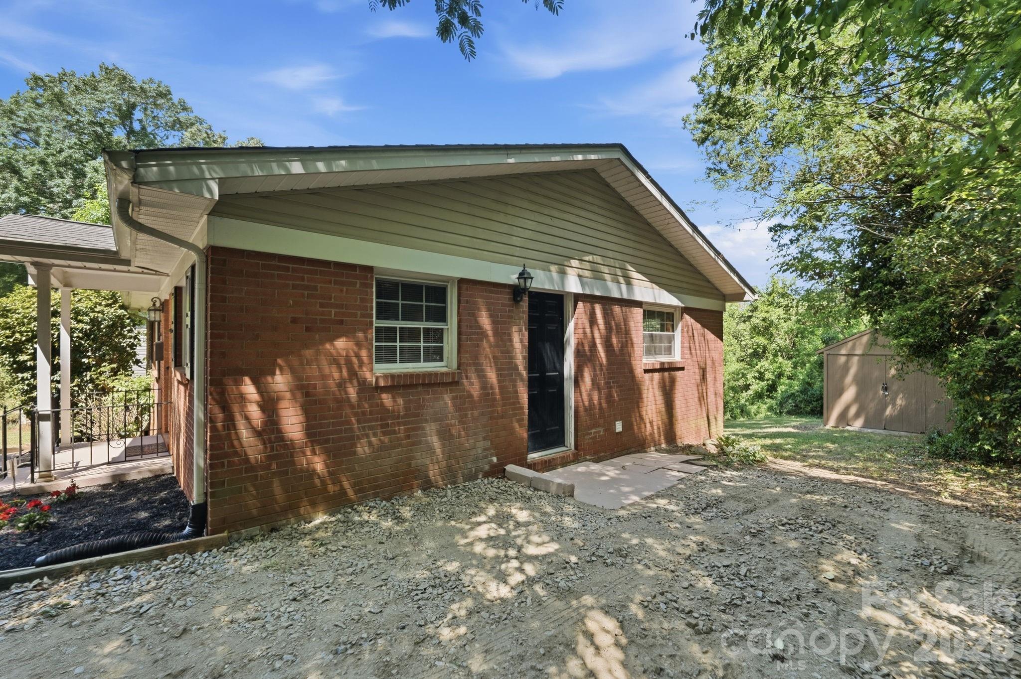 153 American Avenue NE, Concord, NC - photo 7 of 42