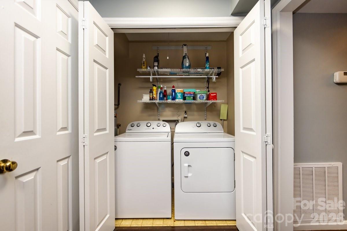 Photo 17 of 3929 Colony Crossing Drive, Charlotte, NC