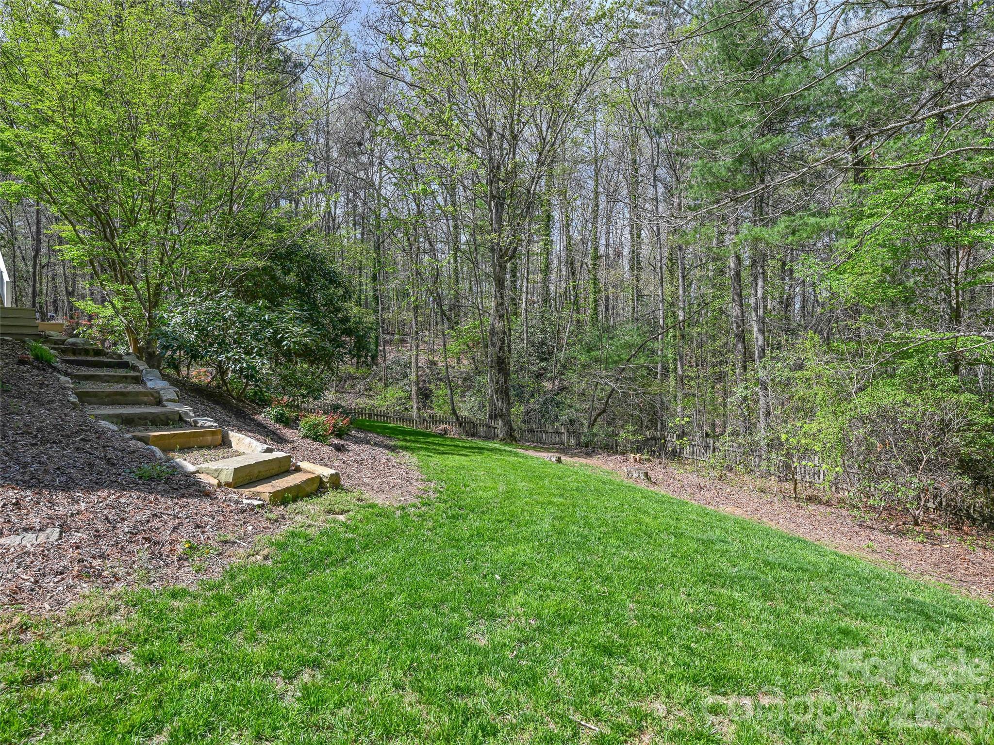 18 Thousand Oaks Boulevard, Fairview, NC - photo 37 of 45