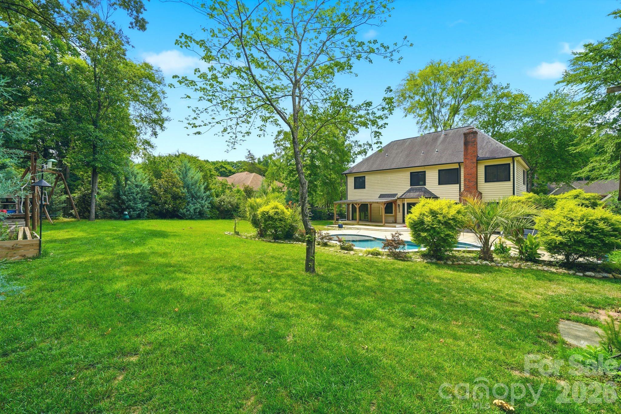Home for sale at 6821 Hollow Oak Drive, Charlotte, NC — photo 37 of 38