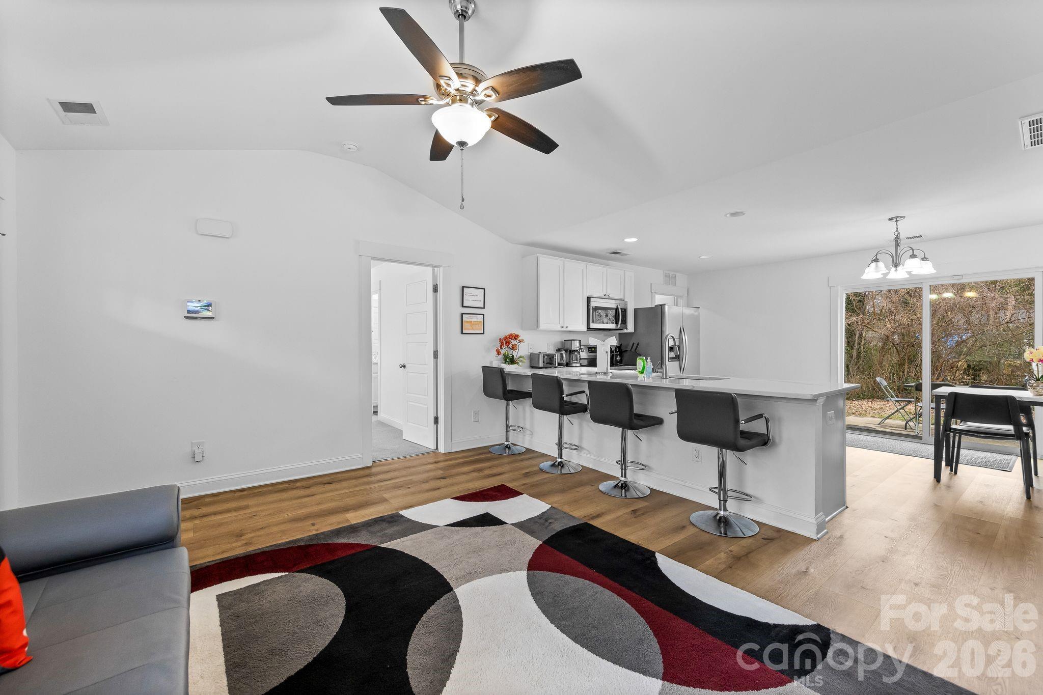 Photo 10 of 4117 Colebrook Road, Charlotte, NC