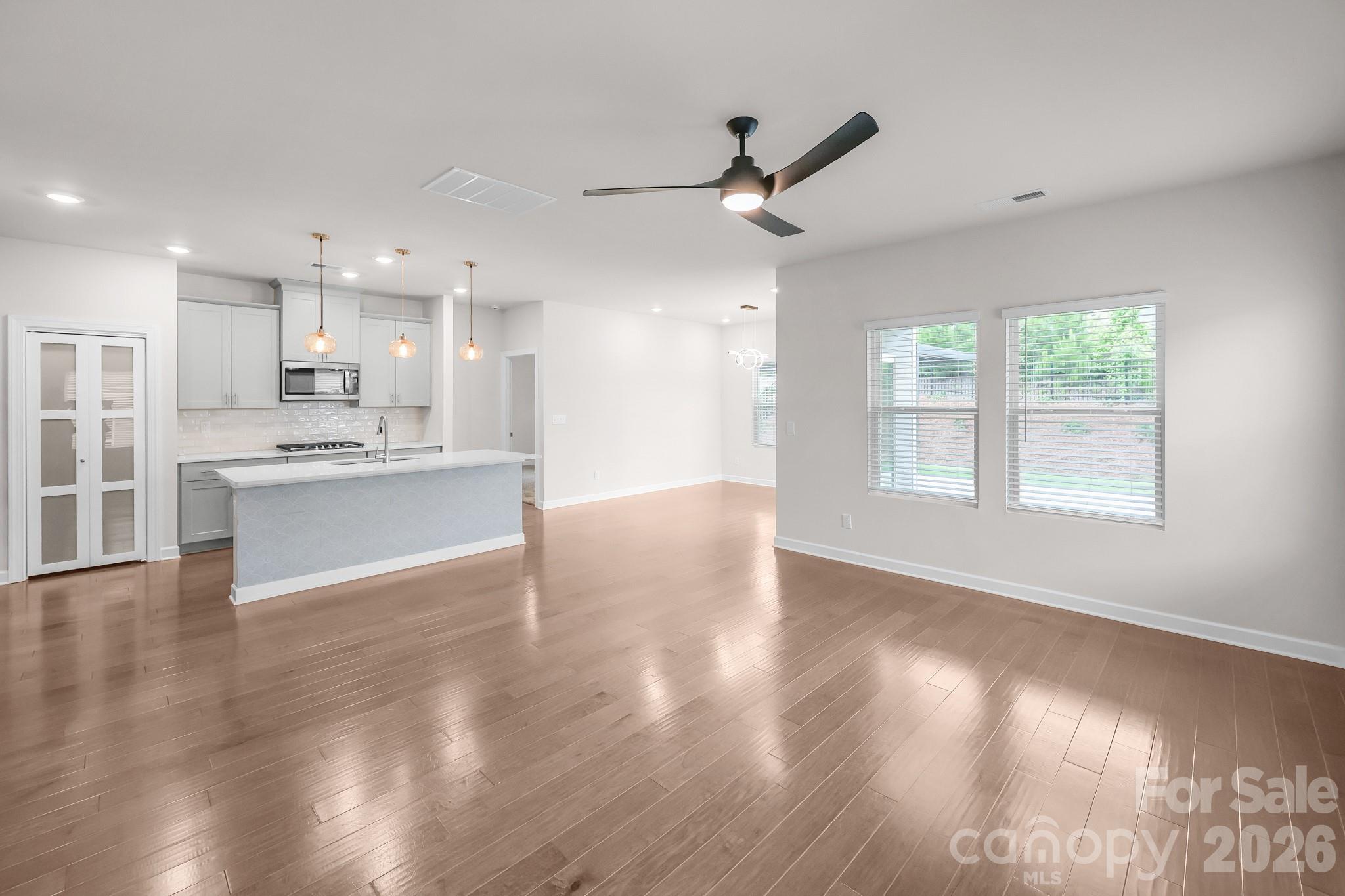 Photo 7 of 6407 Barcelona Way, Charlotte, NC