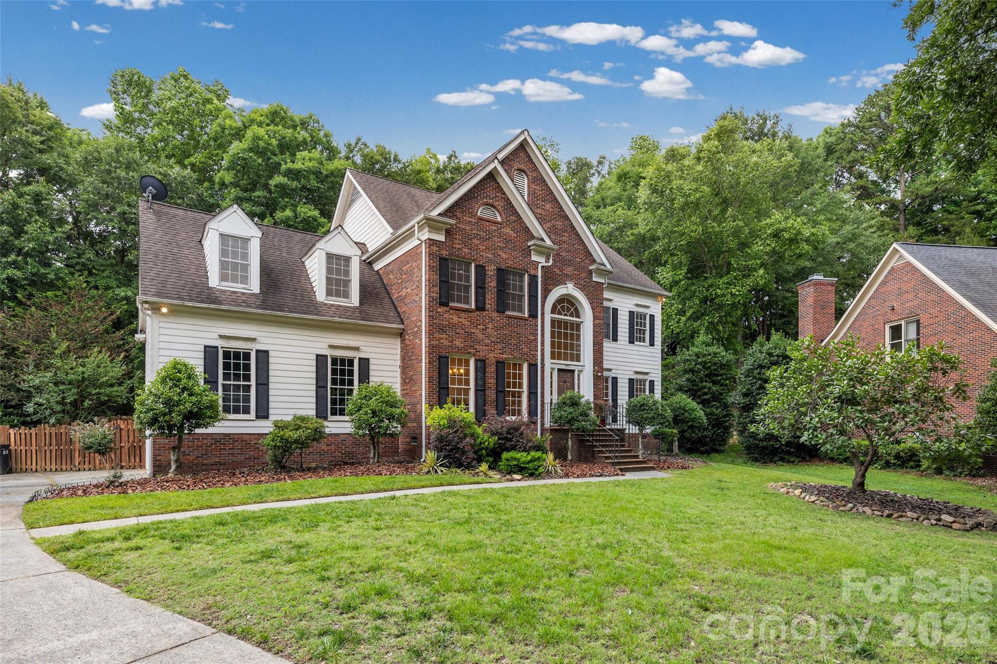 Photo 2 of 7411 Leharne Drive, Charlotte, NC