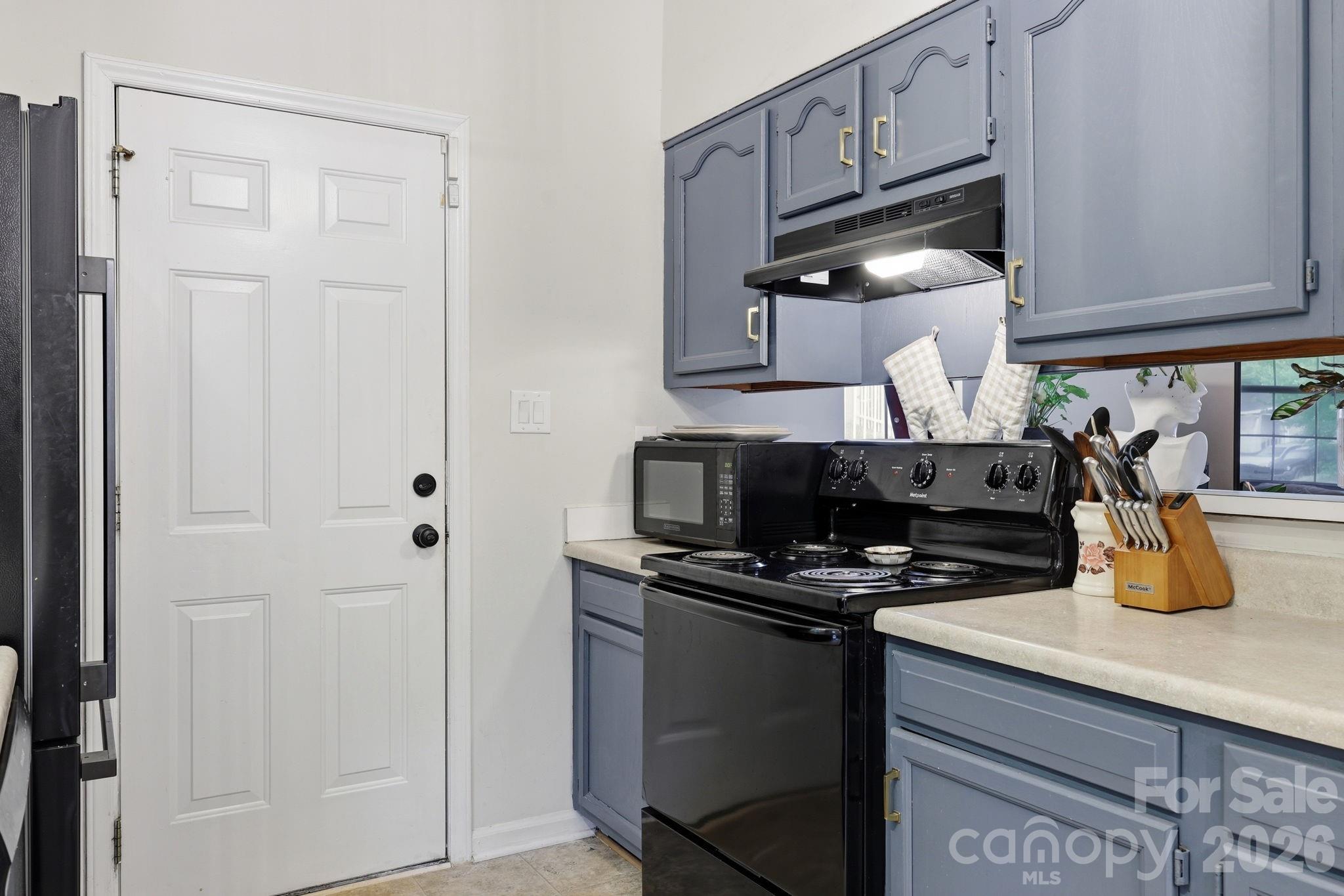 Photo 11 of 1221 Capps Hollow Drive, Charlotte, NC
