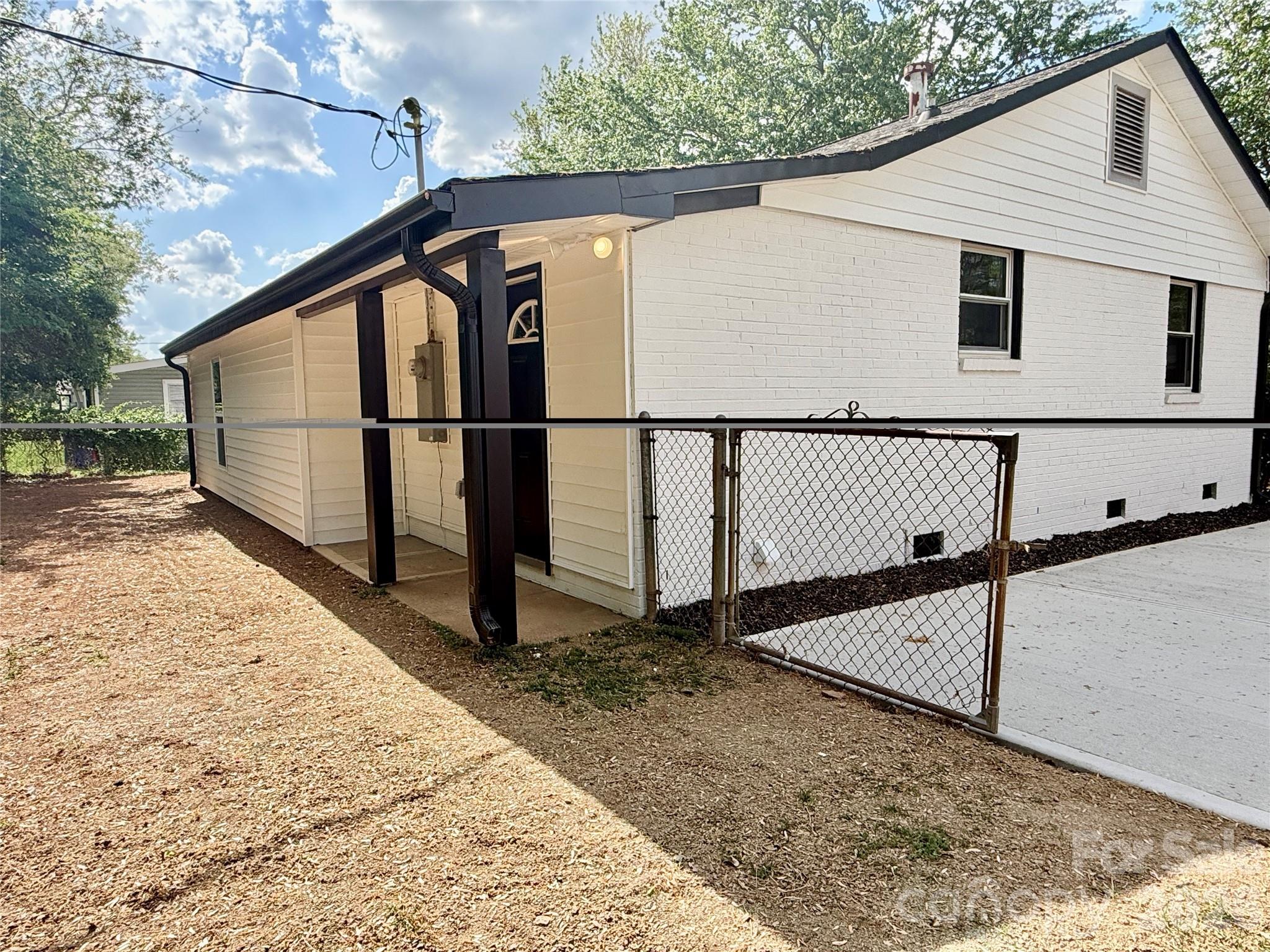 Photo 27 of 4330 Colebrook Road, Charlotte, NC