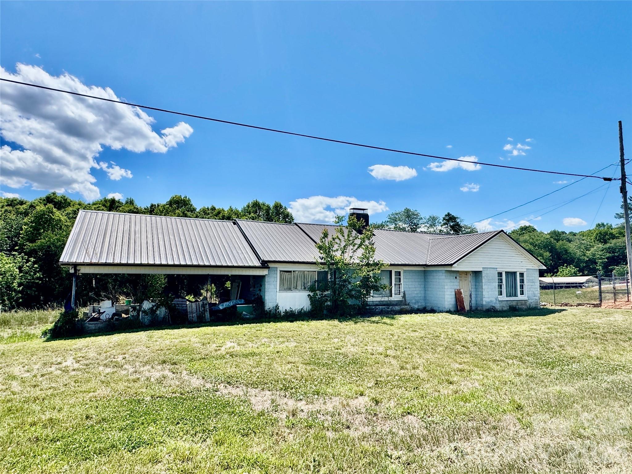1263 NC 16 Highway N, Taylorsville, NC - photo 17 of 48