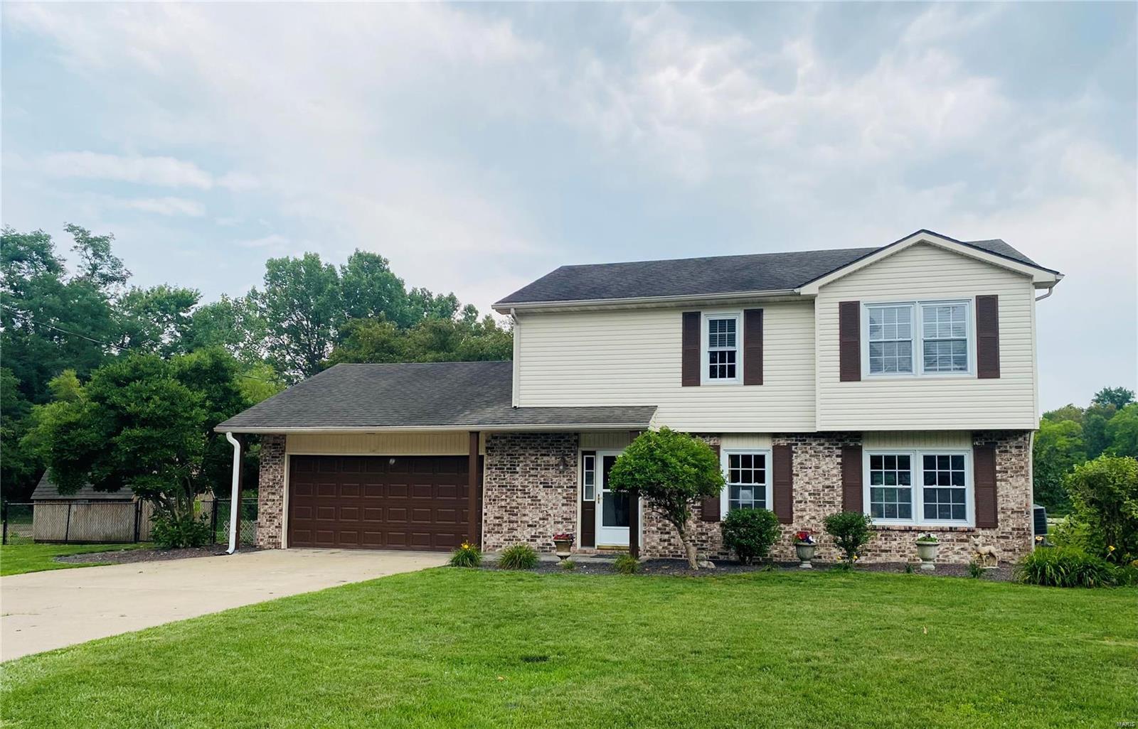 77 Lake Apollo Drive – Prestige Realty