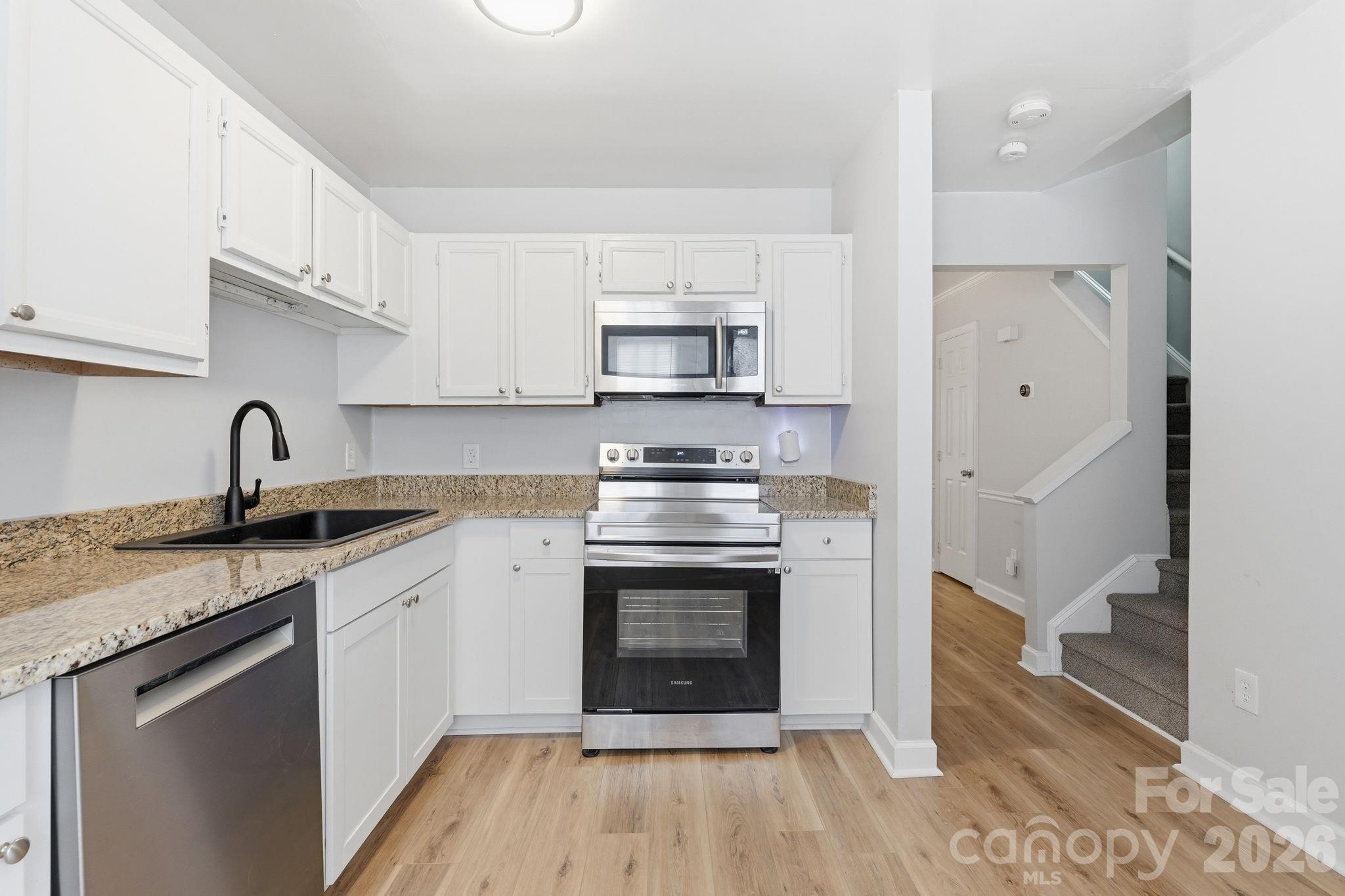 Photo 11 of 5918 Crape Myrtle Lane, Charlotte, NC