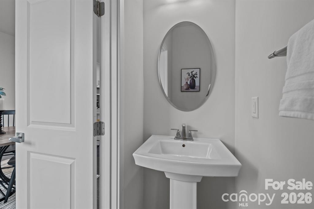 Photo 4 of 3737 S Tryon Street, Charlotte, NC