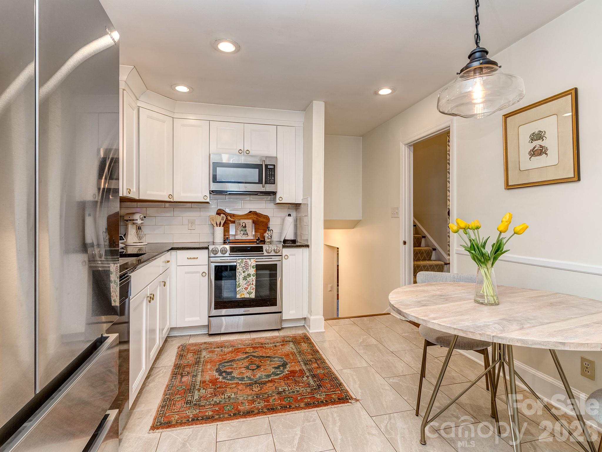 Photo 10 of 6817 Ronda Avenue, Charlotte, NC