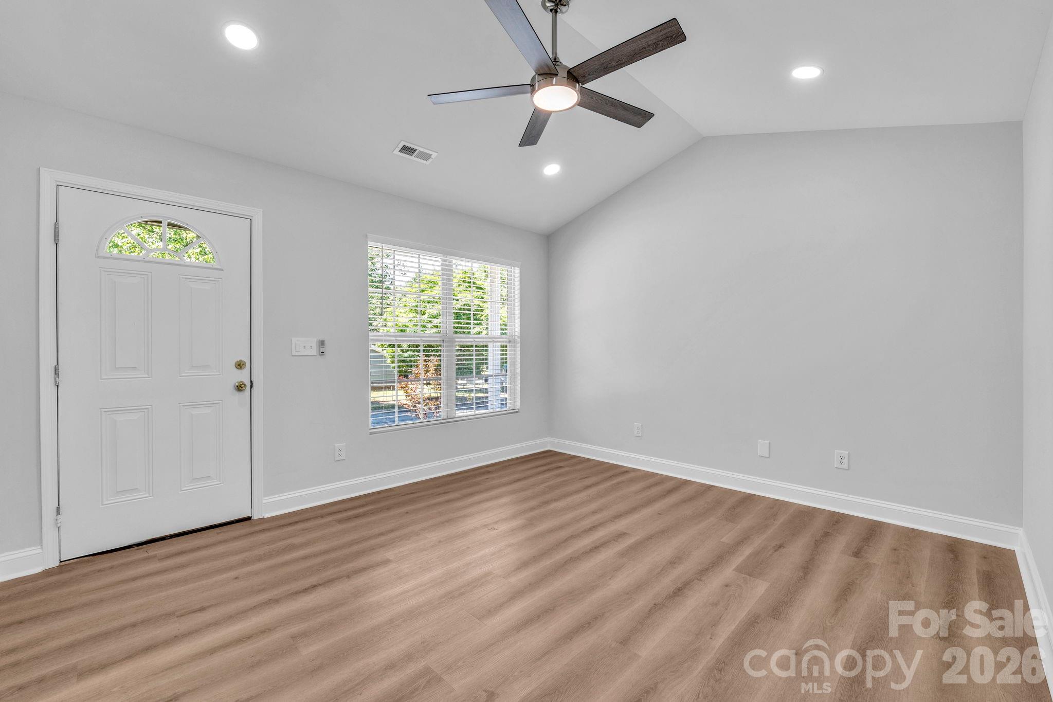 1426 Fontana Avenue, Charlotte, NC - photo 23 of 41