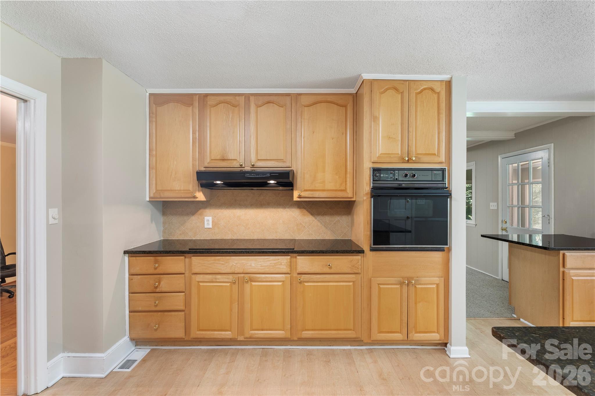 Home for sale at 221 Kingsway Circle, Charlotte, NC — photo 16 of 48