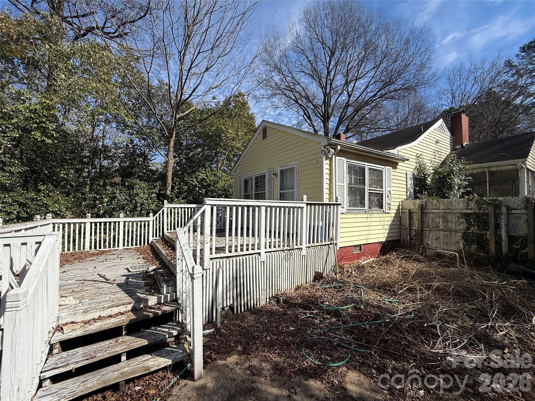Photo 3 of 4215 Dinglewood Avenue, Charlotte, NC