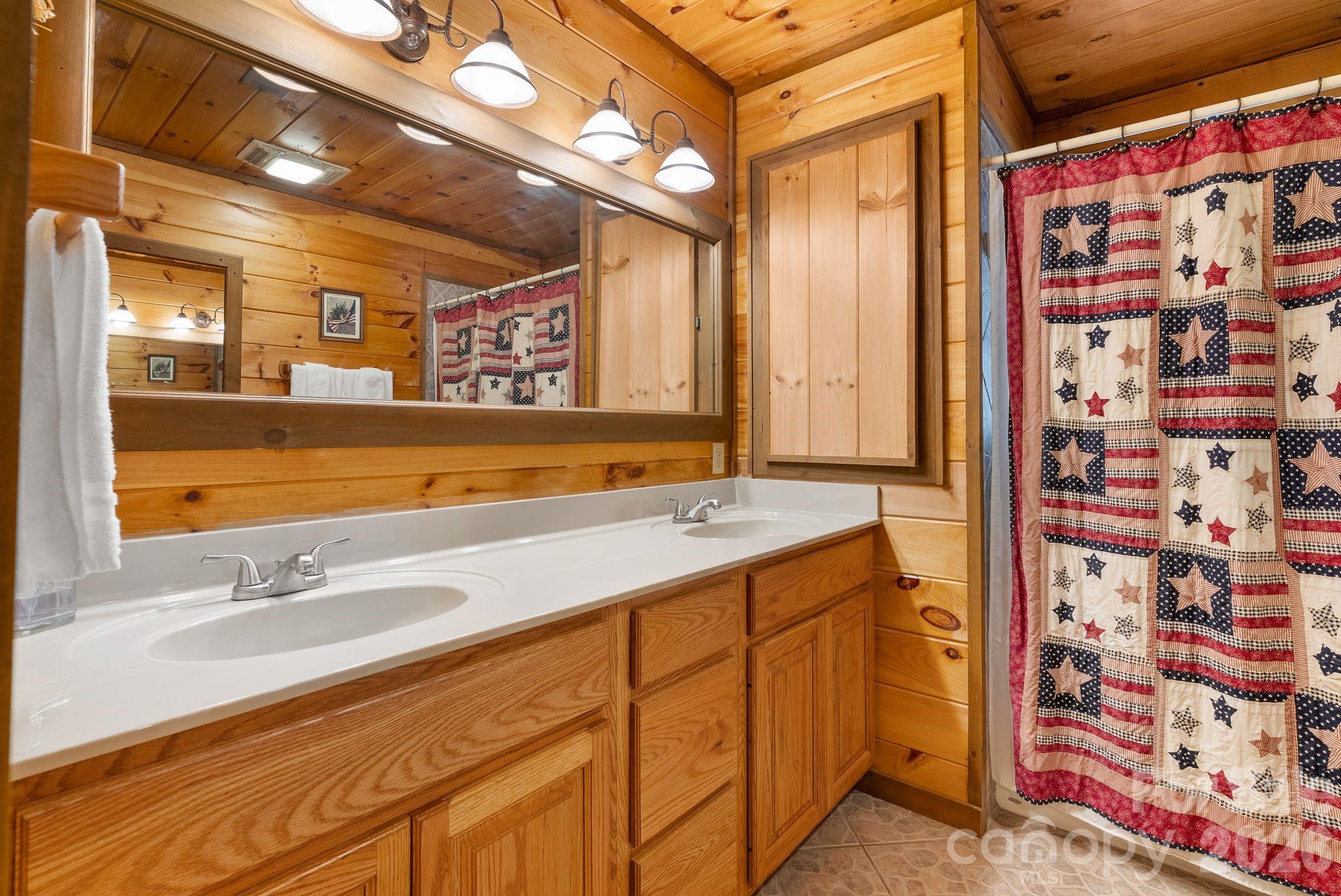 264 Moonbeam Lane, Clyde, NC - photo 19 of 47
