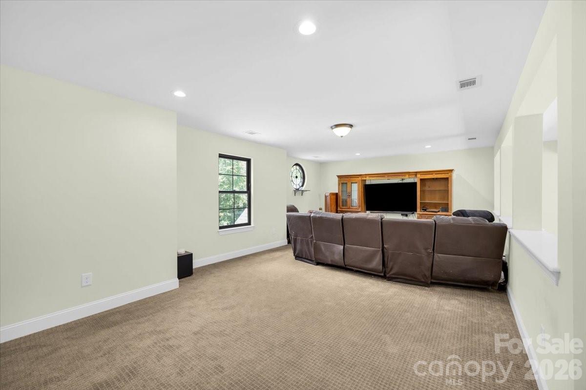 1194 99 Island Road, Blacksburg, SC - photo 17 of 48